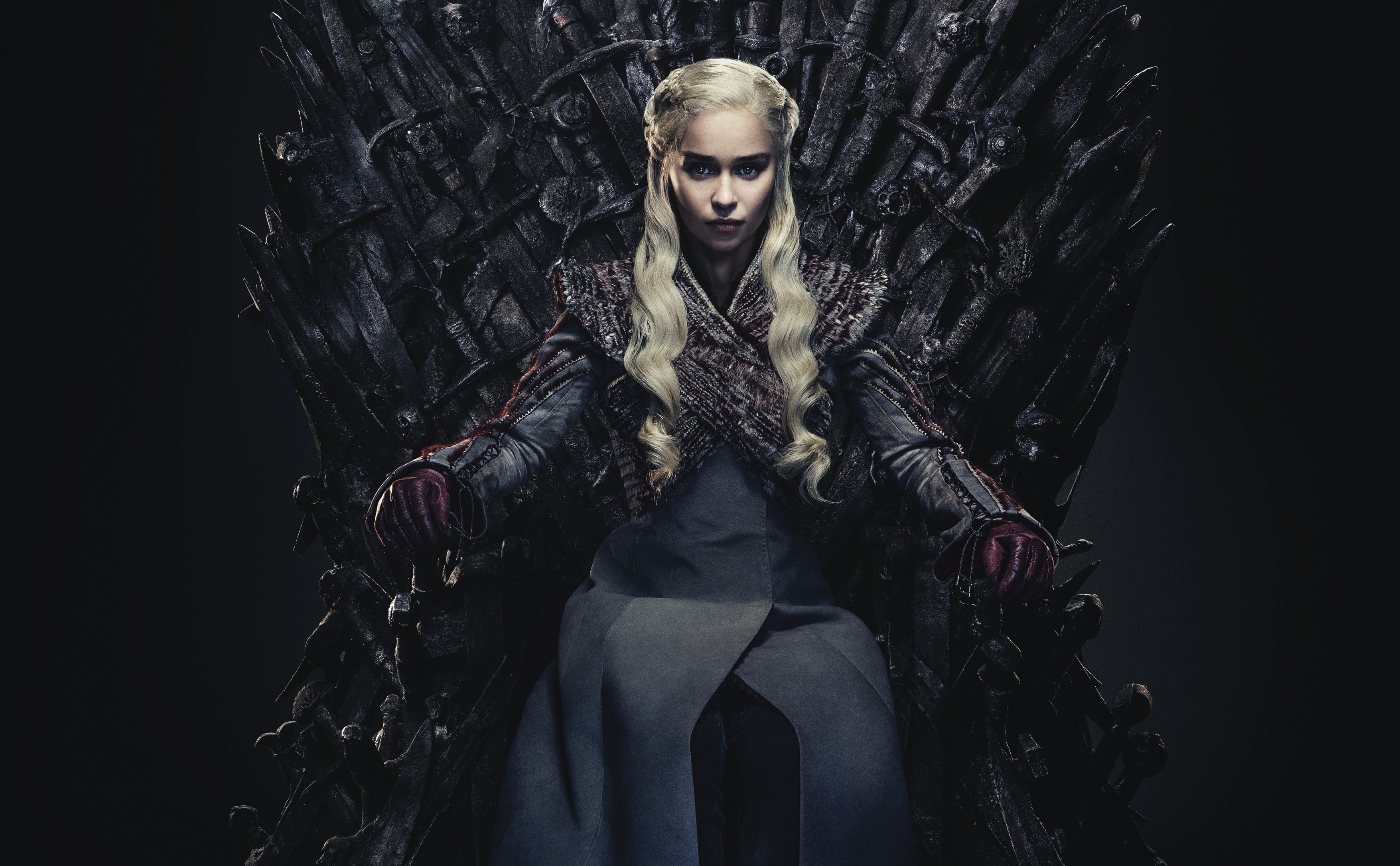 Daenerys Targaryen on the Iron Throne - HD Wallpaper