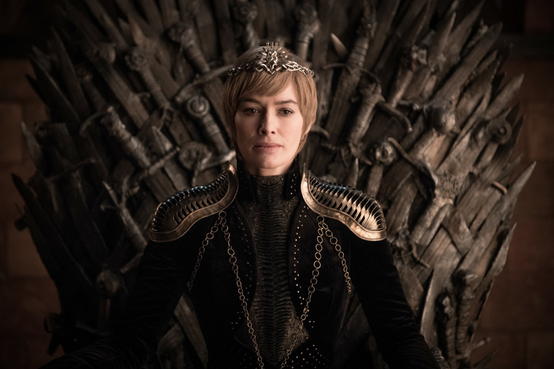 Cersei Lannister — Queen of the Iron Throne | Game of Thrones 8K Wallpaper