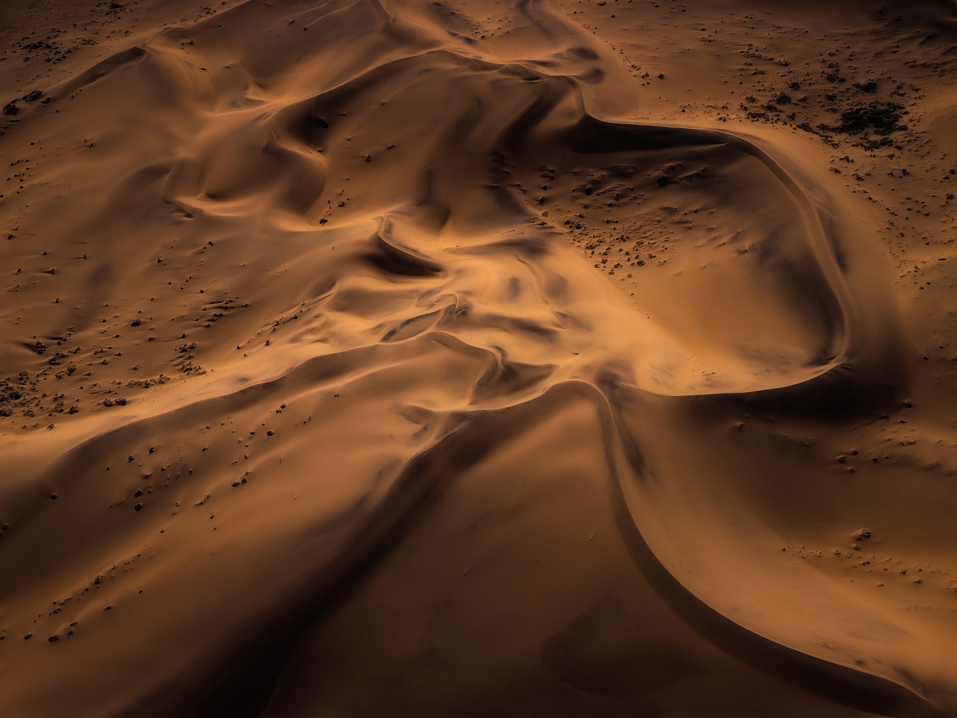 Majestic Aerial View of Desert Sand Dunes – HD Nature Wallpaper