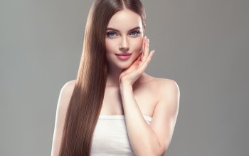 Download Blue Eyes Brunette Long Hair Woman Model PFP