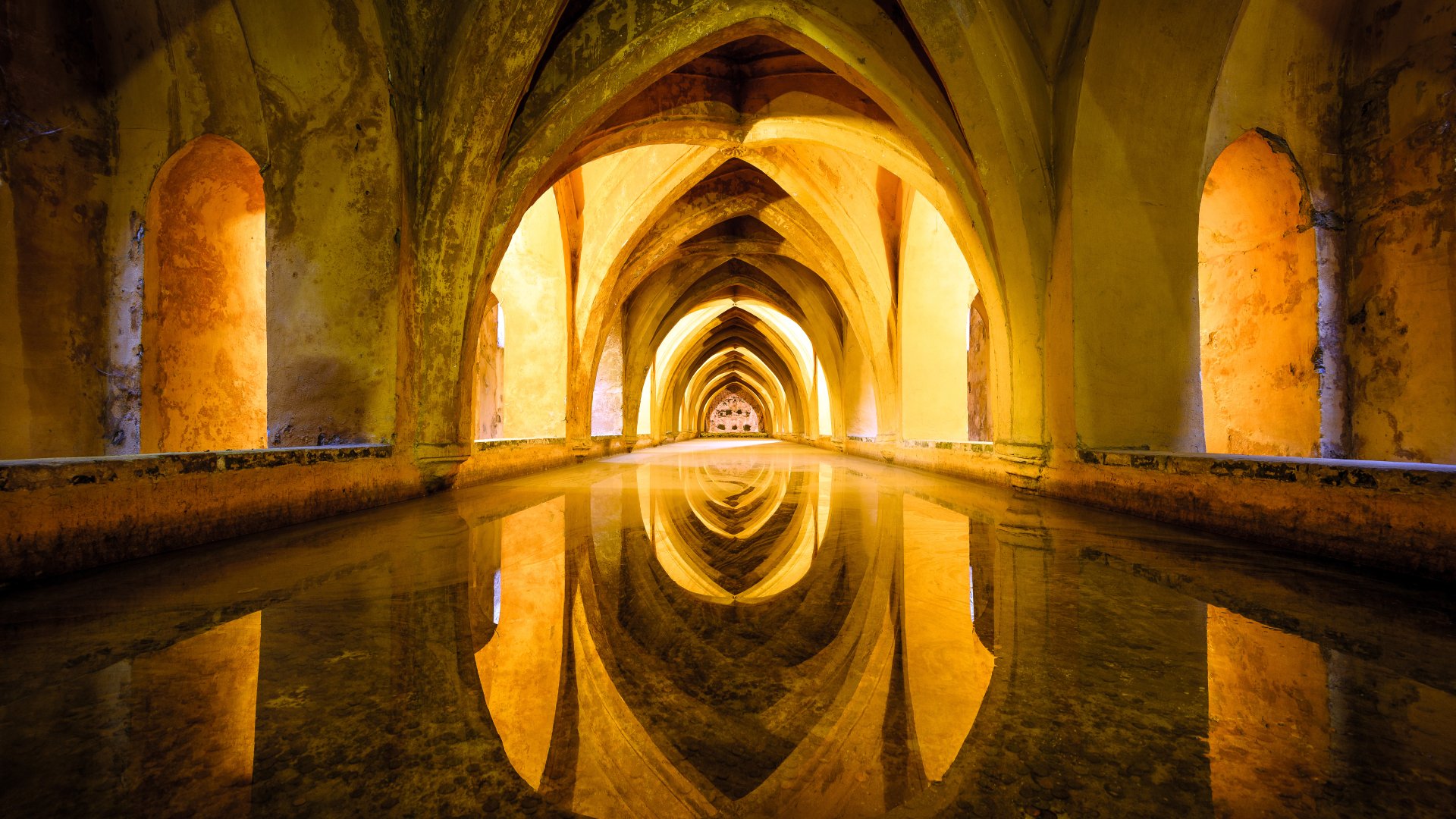 4K Ultra HD Architecture: Stunning Man-Made Reflection Masterpiece