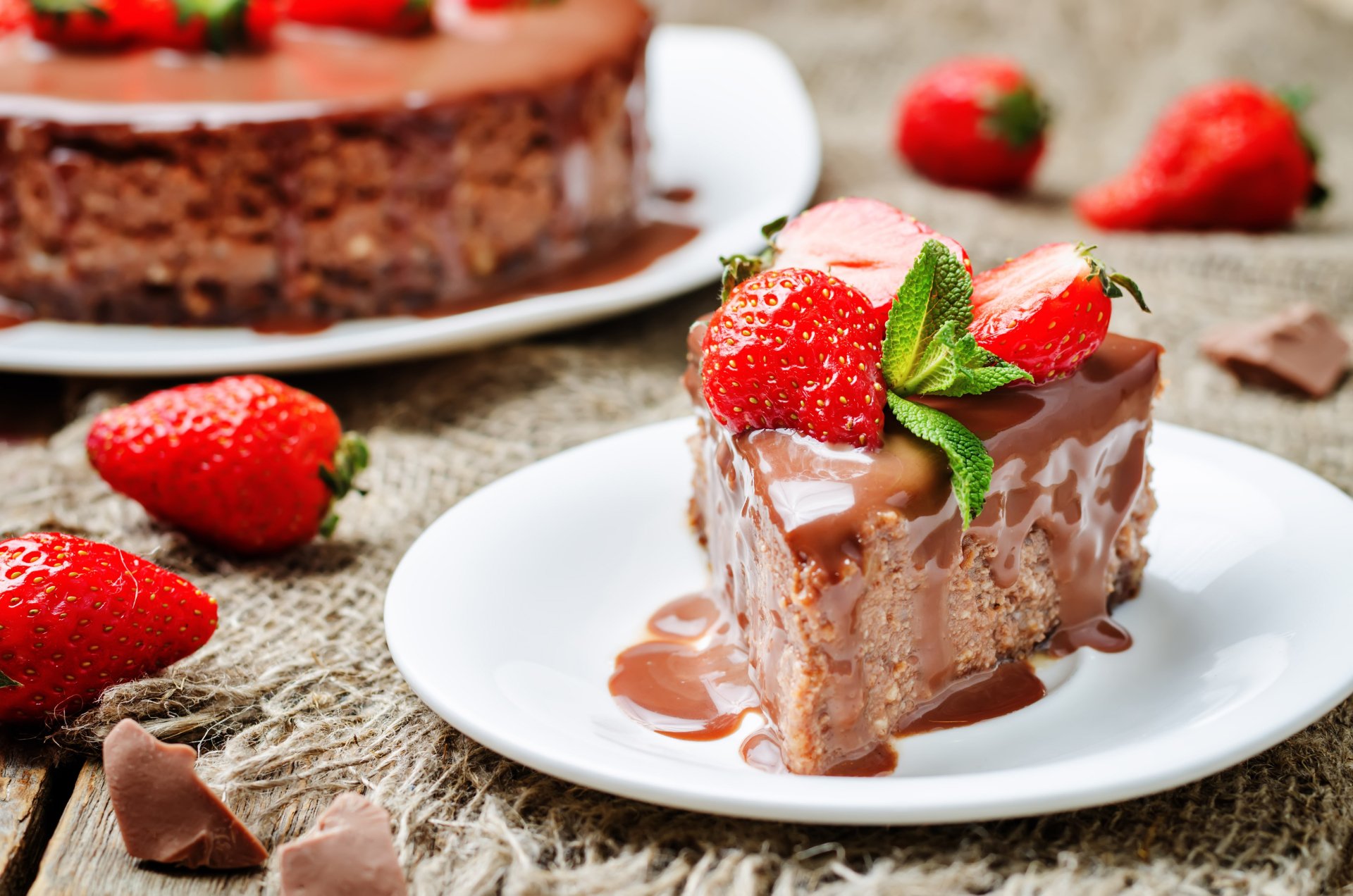 Download Fruit Berry Cake Strawberry Chocolate Food Dessert 4k Ultra HD ...