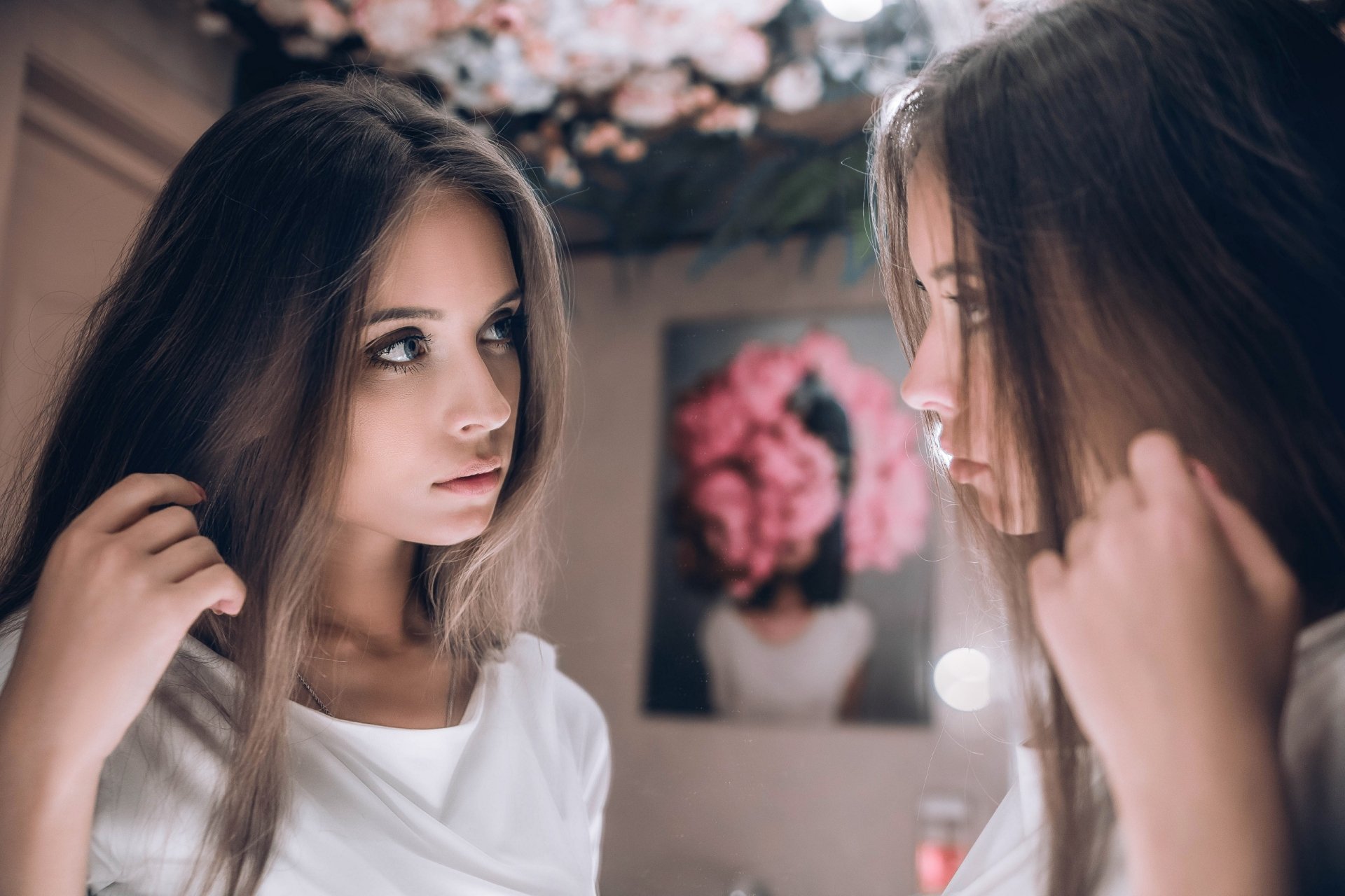 Download Blue Eyes Mood Brunette Reflection Woman Model Hd Wallpaper