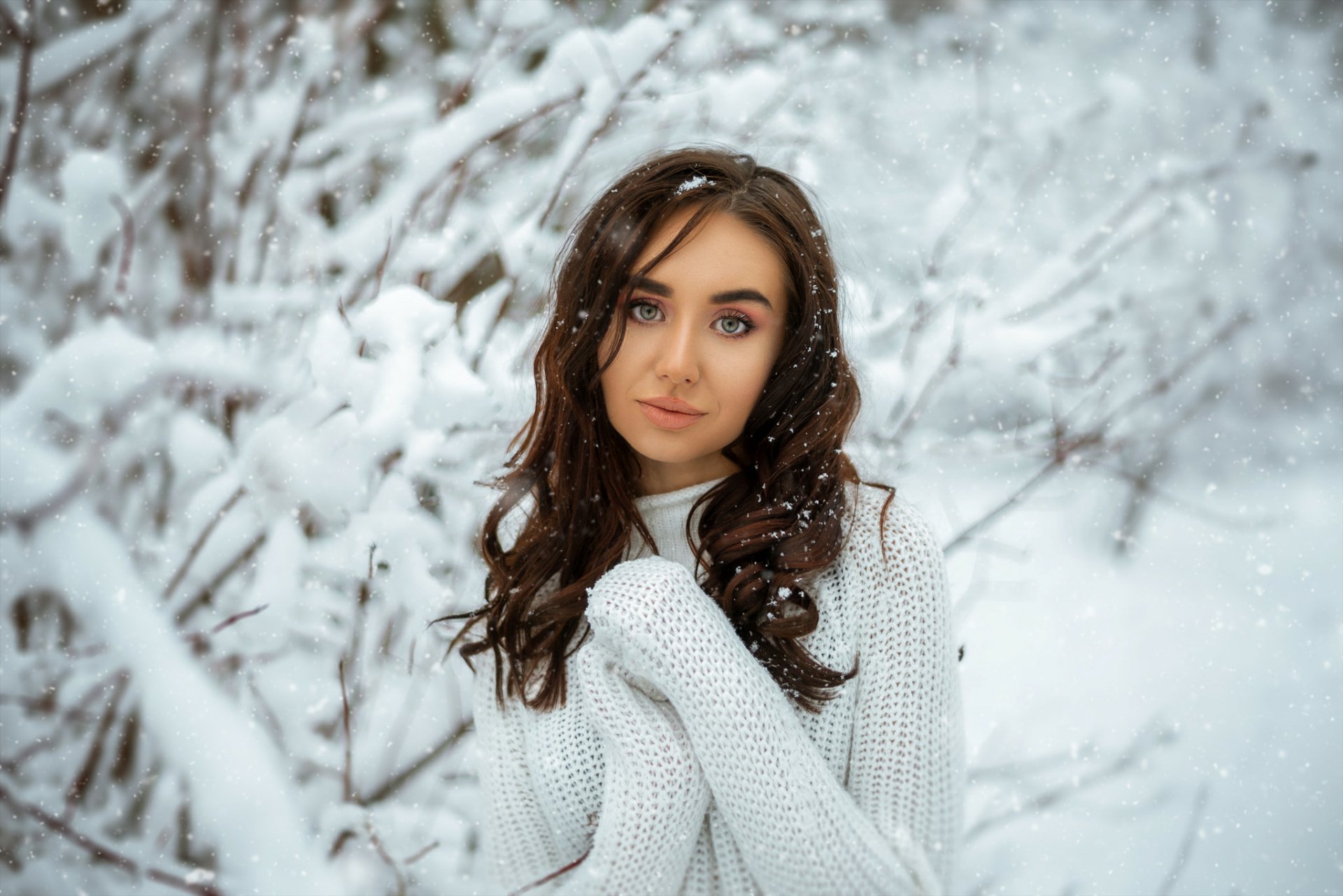 Download Brunette Winter Snowfall Blue Eyes Stare Woman Model HD ...