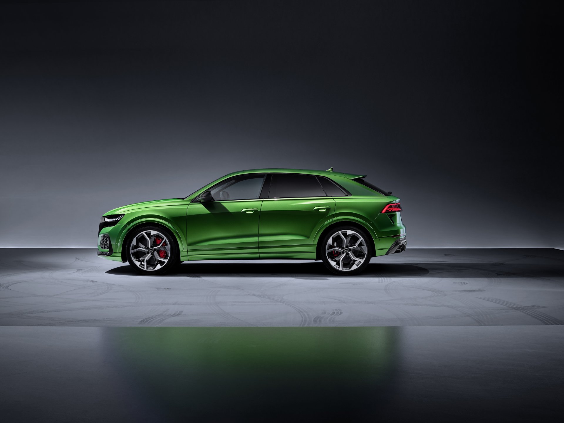 Download SUV Green Car Car Audi Vehicle Audi RS Q8 4k Ultra HD Wallpaper
