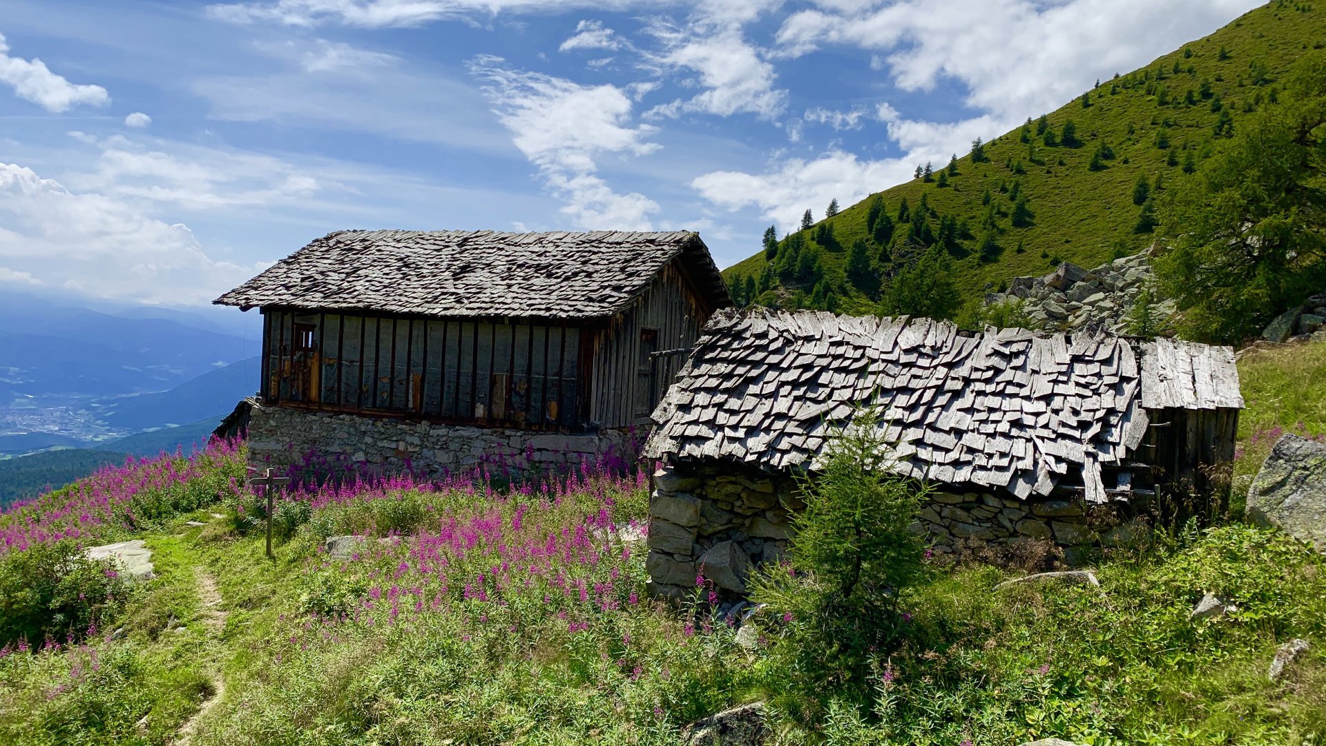 Download Man Made Shack 4k Ultra HD Wallpaper