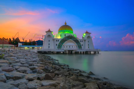 Malacca Straits Mosque - Desktop Wallpapers, Phone Wallpaper, PFP, Gifs ...