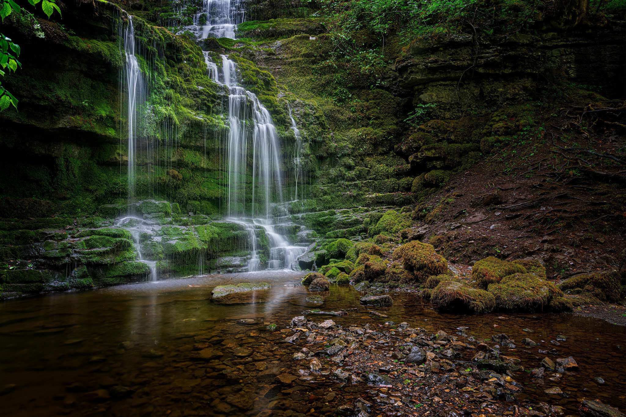 Download England River Nature Waterfall HD Wallpaper