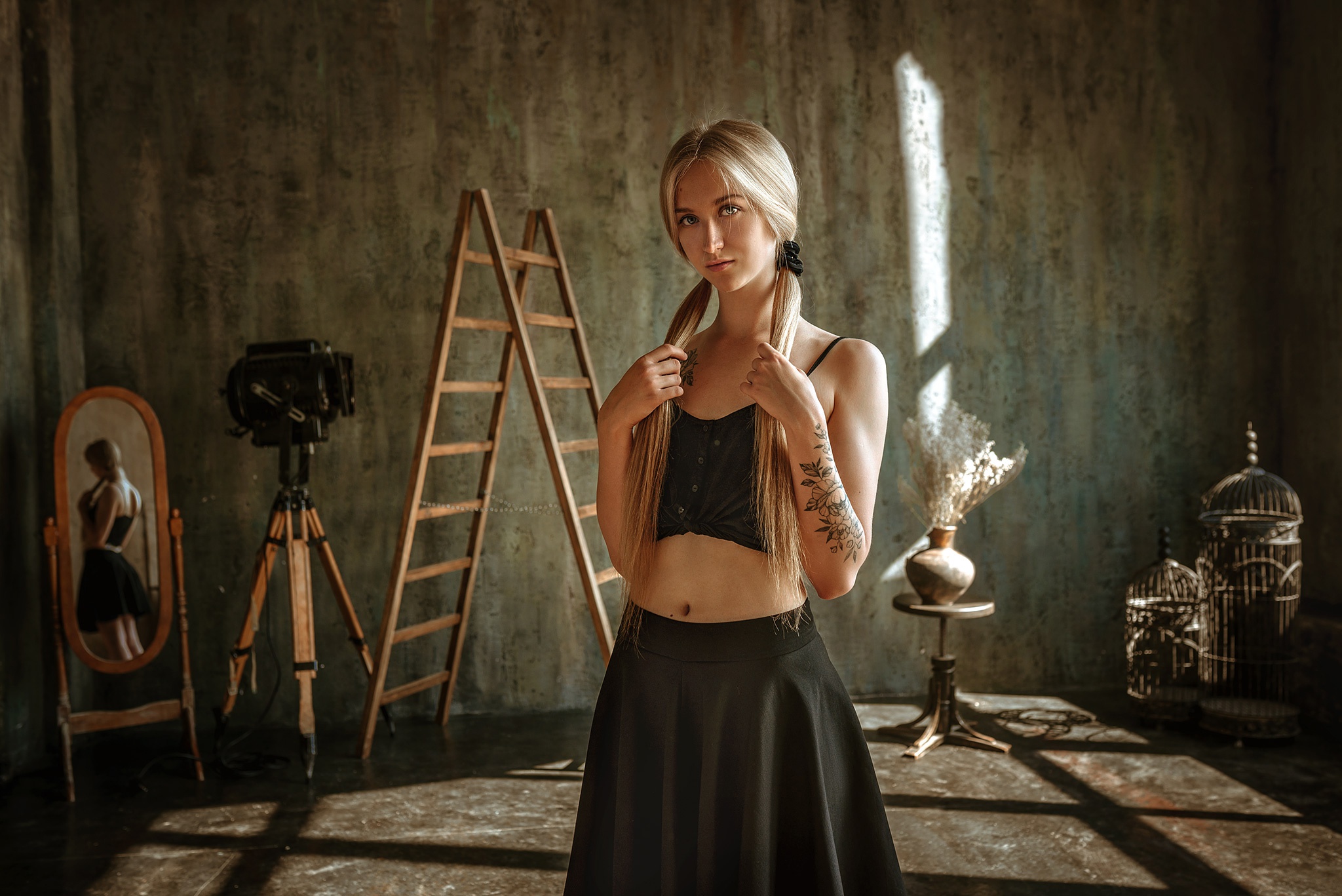 Download Blonde Camera Tattoo Mirror Hand Reflection Woman Mood HD ...