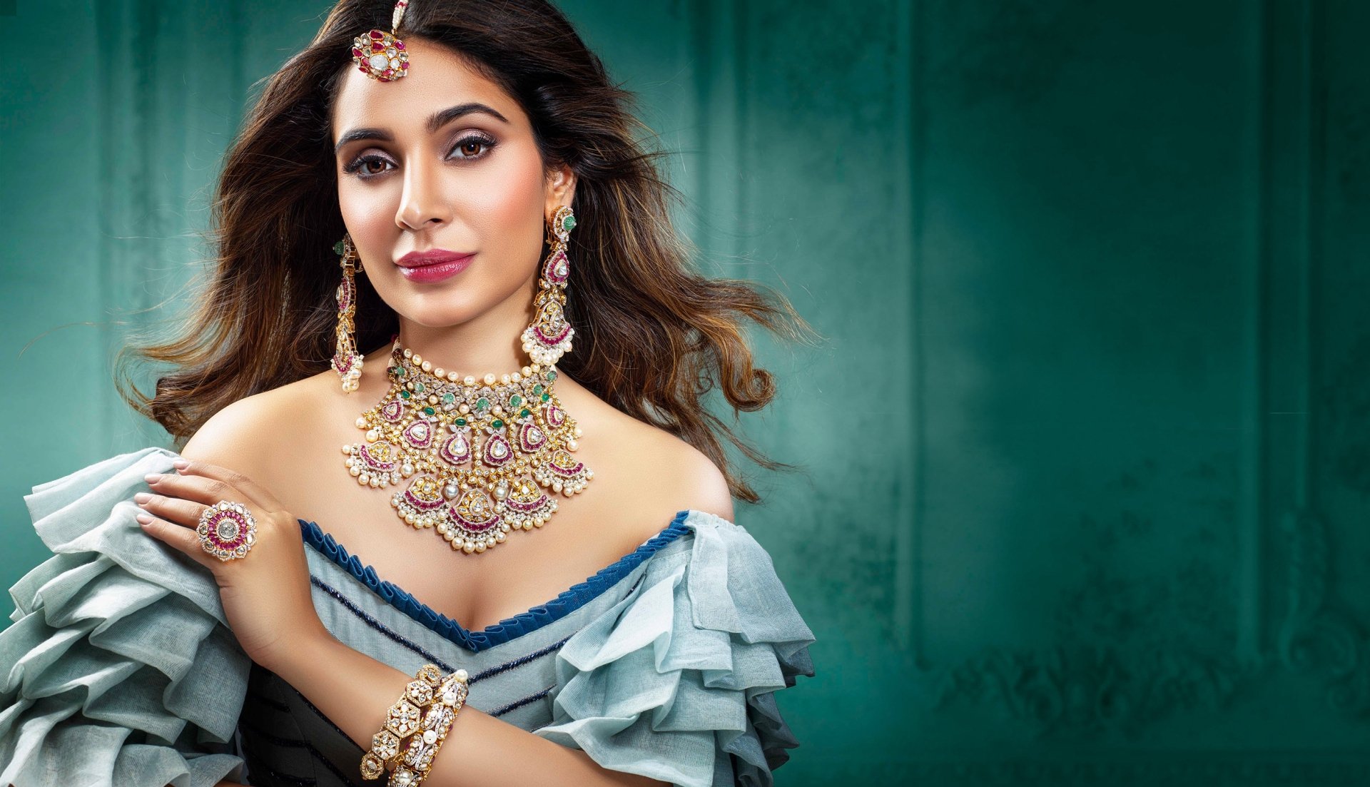 Download Lipstick Brown Eyes Necklace Earrings Jewelry Indian Brunette ...