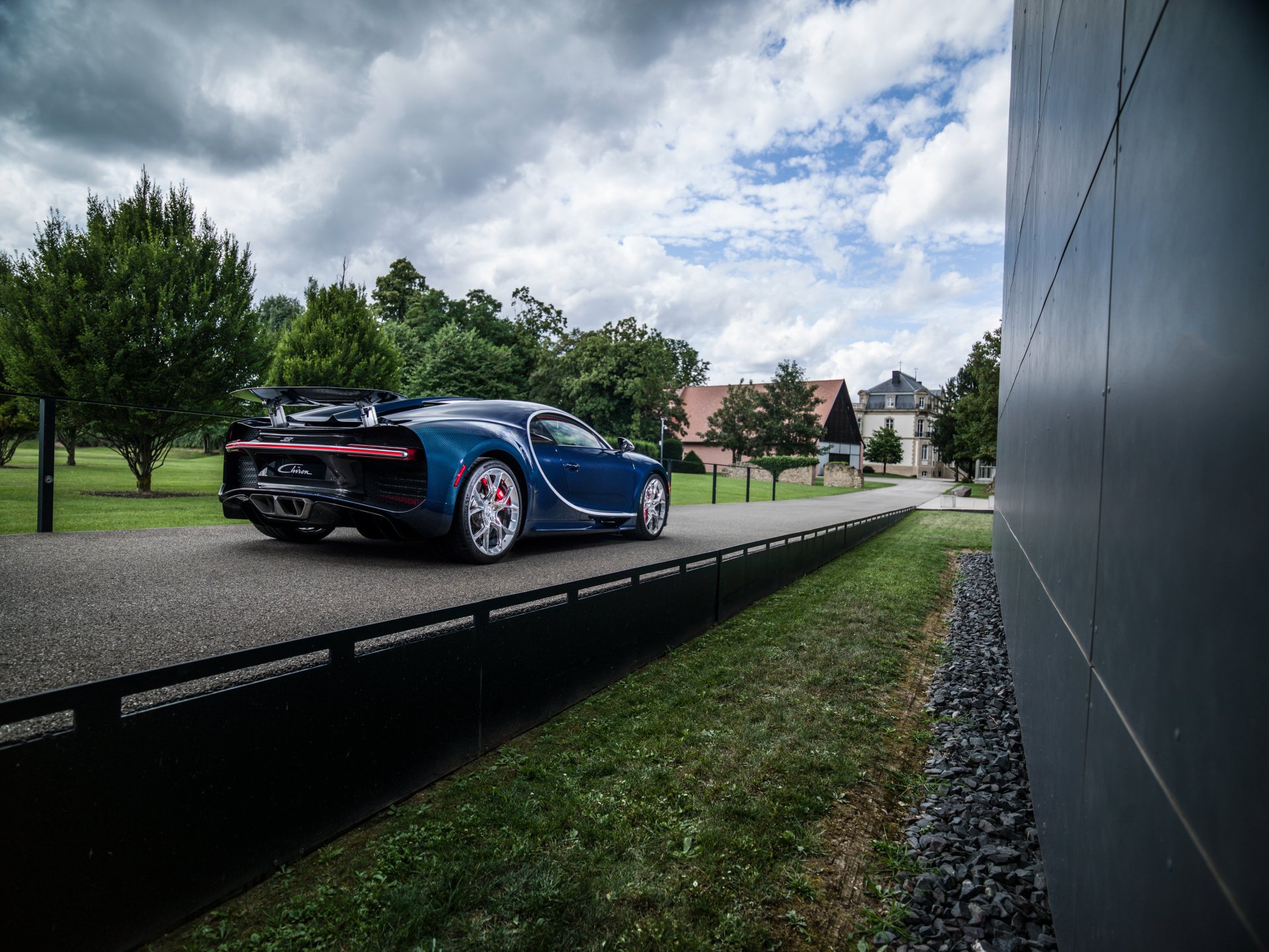 Download Supercar Bugatti Car Vehicle Bugatti Chiron 4k Ultra HD ...