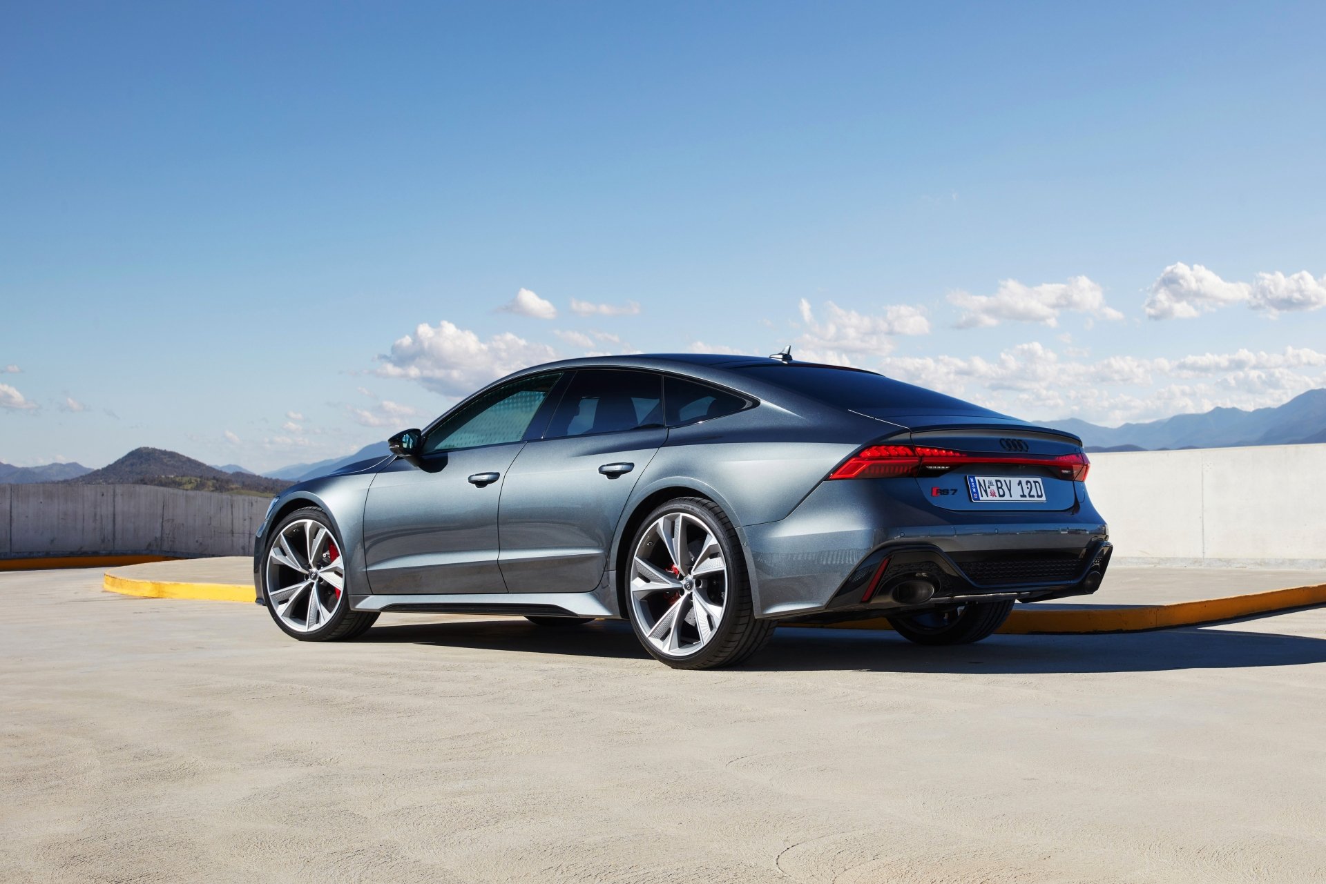 Download Silver Car Car Audi Vehicle Audi RS7 4k Ultra HD Wallpaper