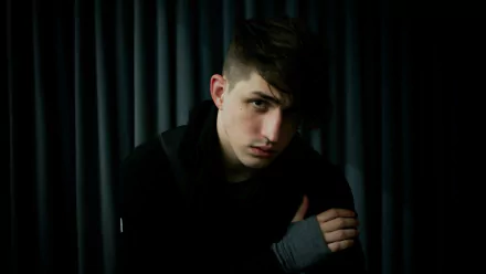 Porter Robinson - Desktop Wallpapers, Phone Wallpaper, PFP, Gifs, and More!