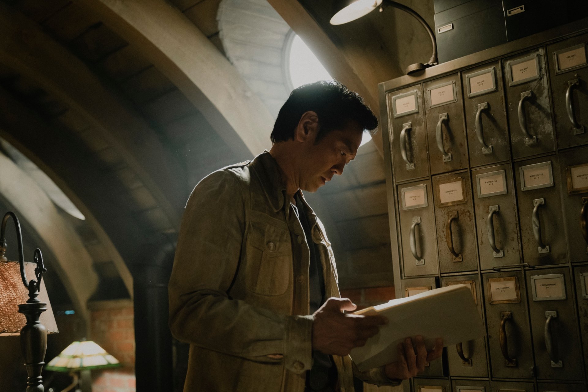 Download Louis Ozawa TV Show Hunters HD Wallpaper