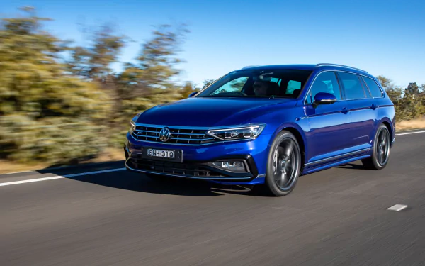 [30+] Volkswagen Passat Wallpapers