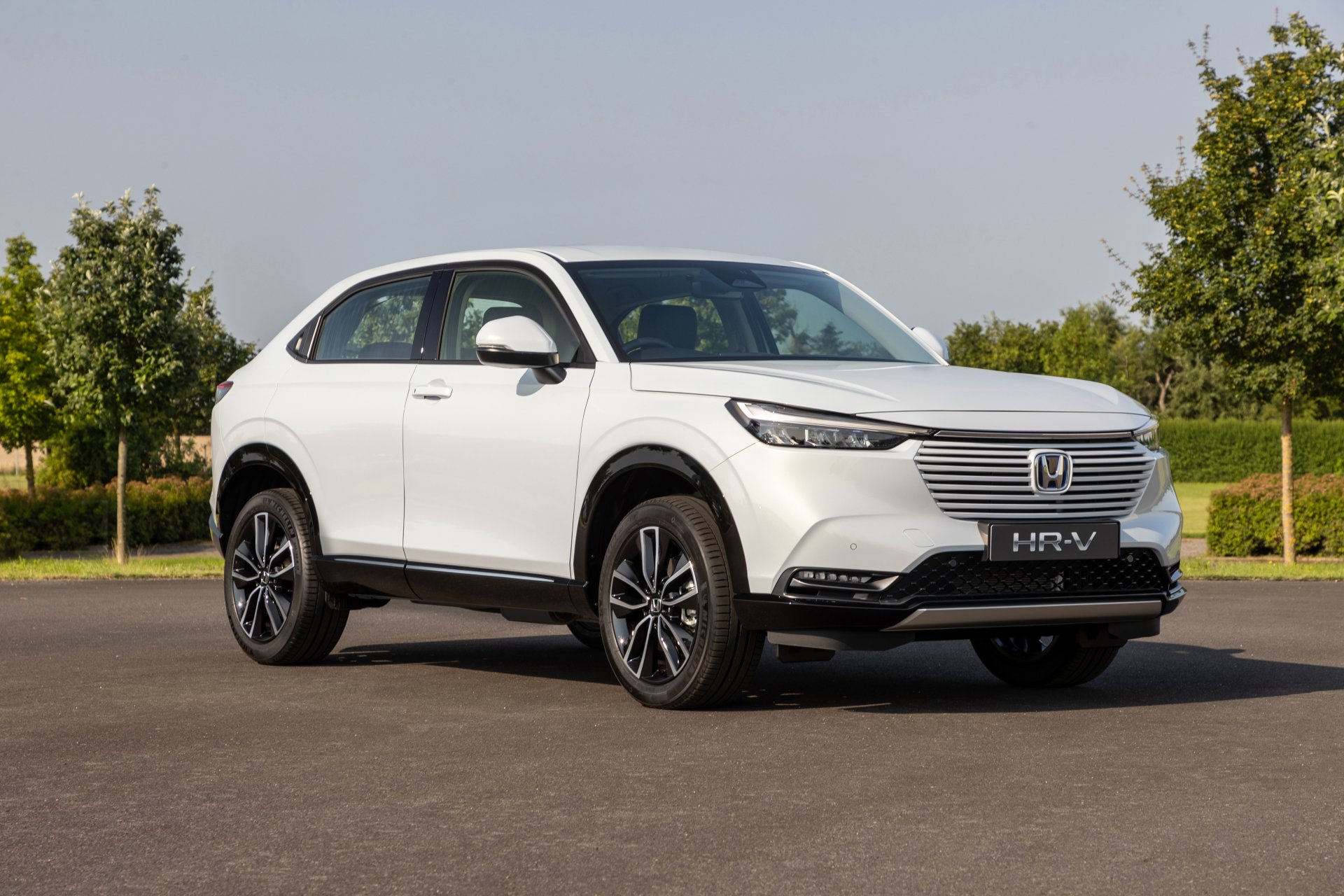 Download SUV Honda HR-V E:HEV Vehicle Honda HR-V 4k Ultra HD Wallpaper