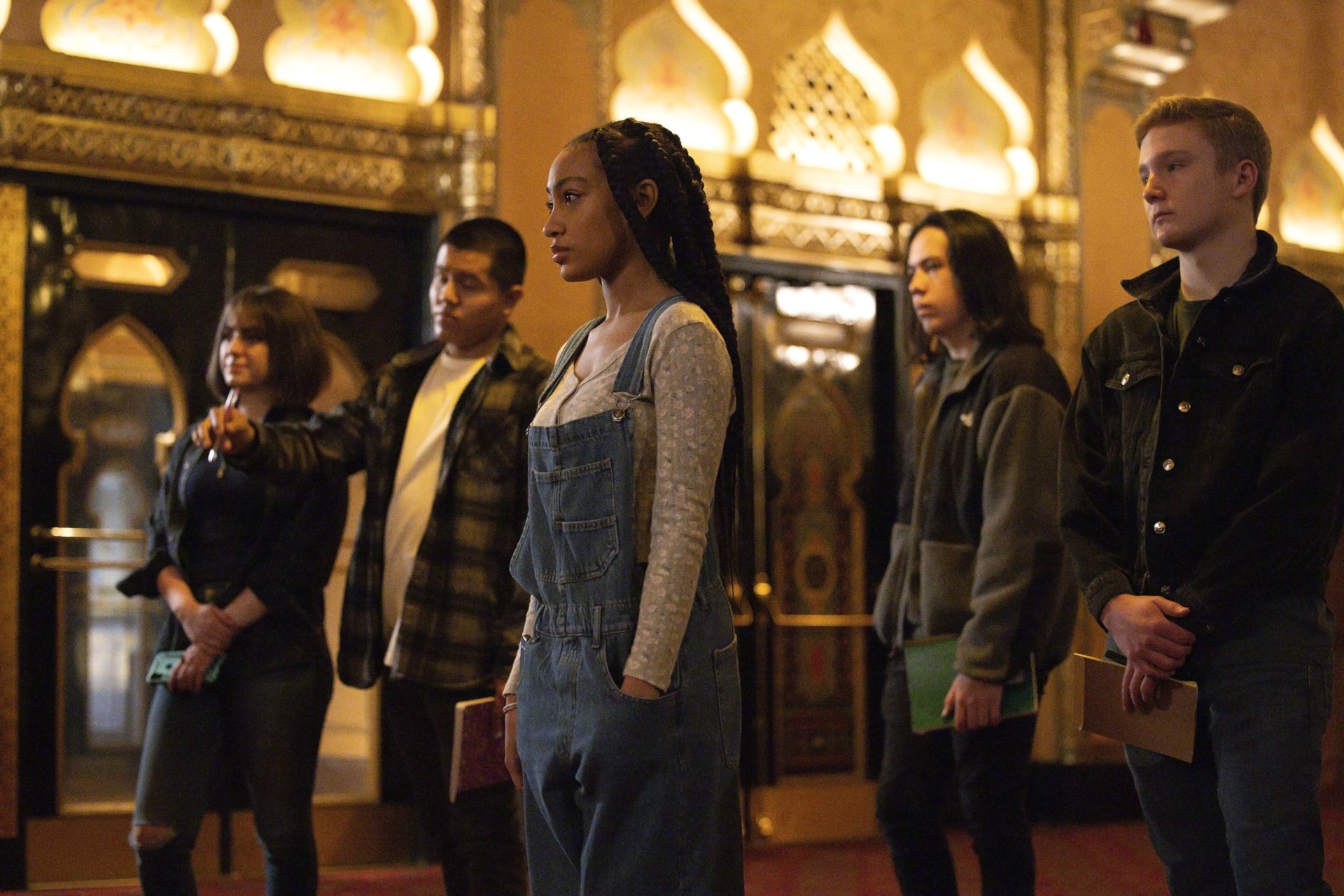 Download Lexi Underwood TV Show Just Beyond HD Wallpaper