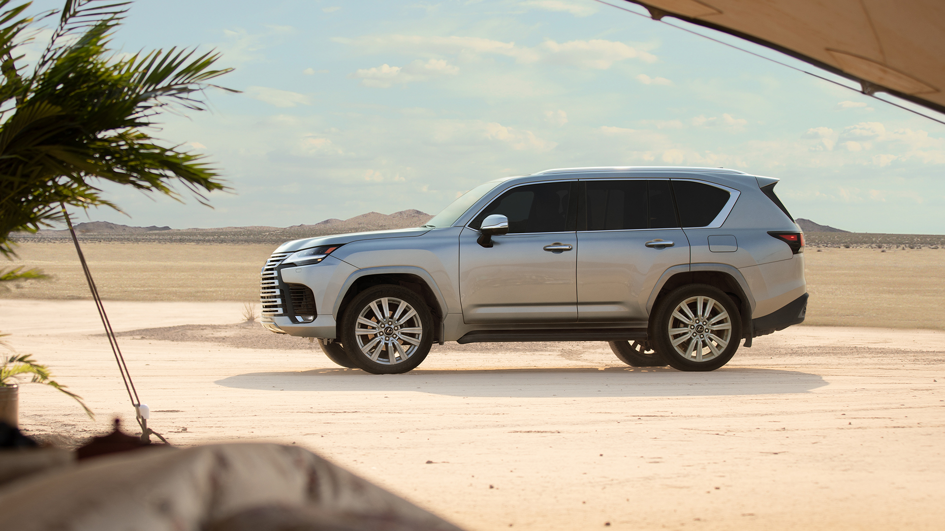 Download SUV Vehicle Lexus LX 600 8k Ultra HD Wallpaper