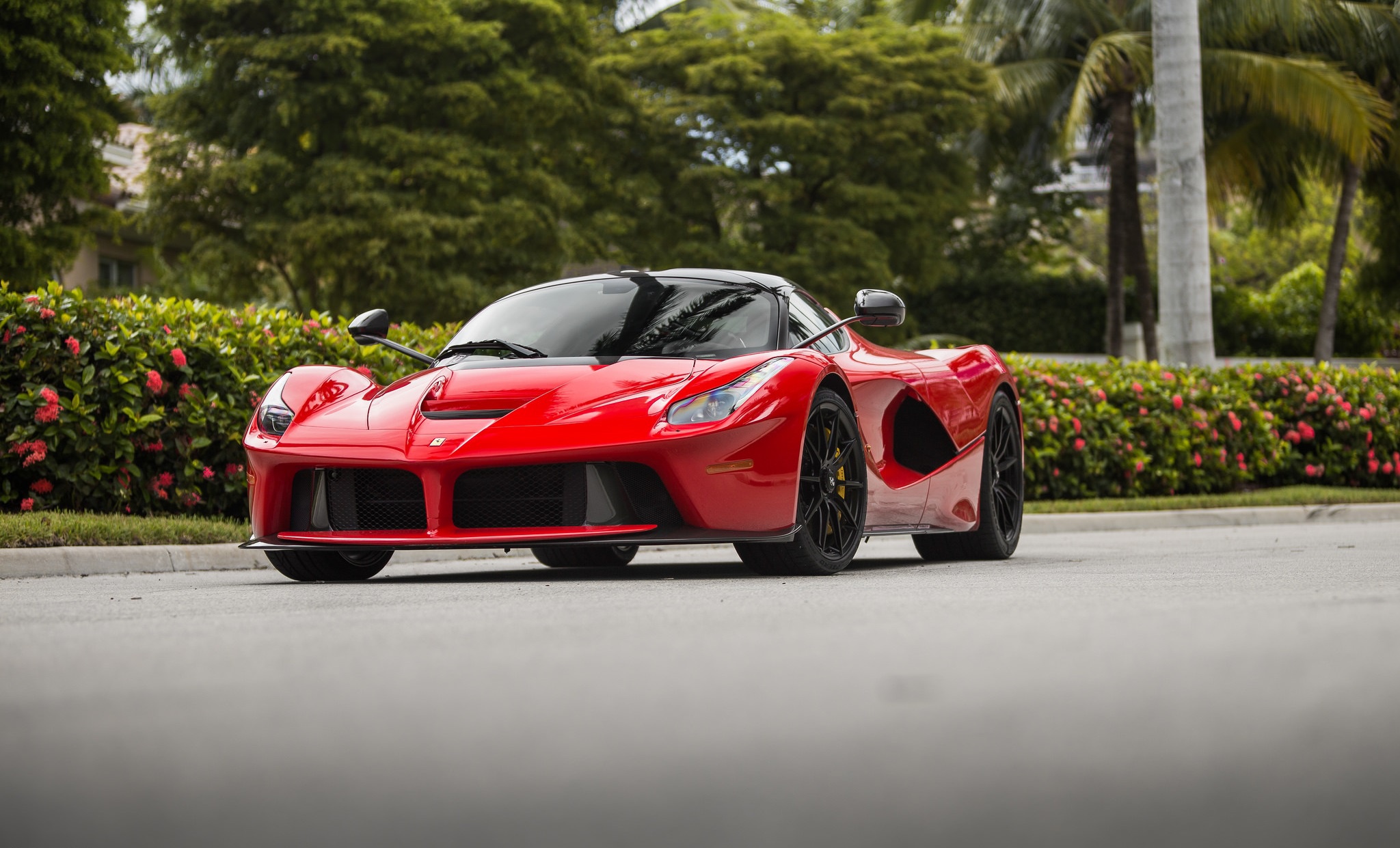 Download Supercar Vehicle Ferrari LaFerrari HD Wallpaper