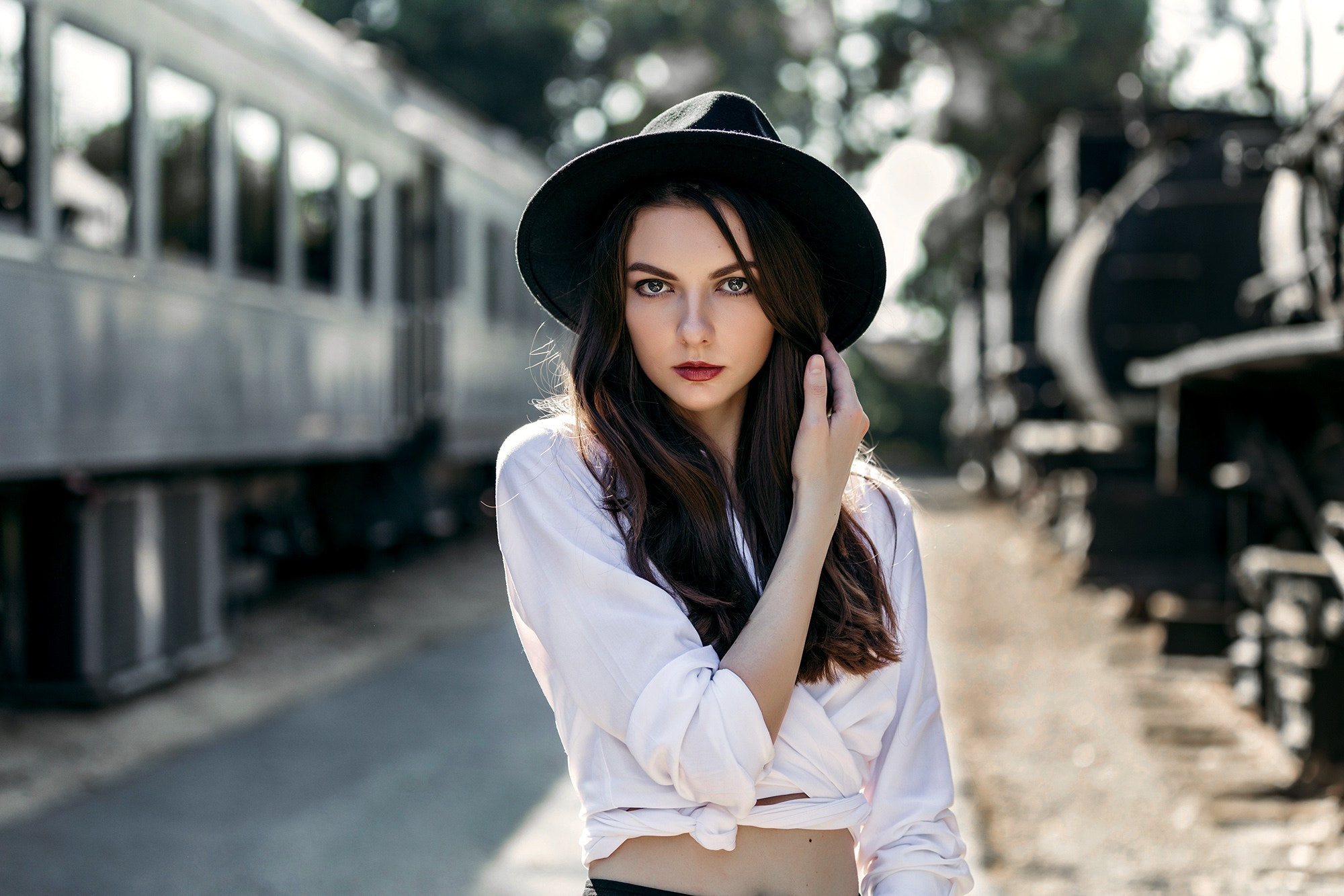Download Depth Of Field Hat Woman Model HD Wallpaper