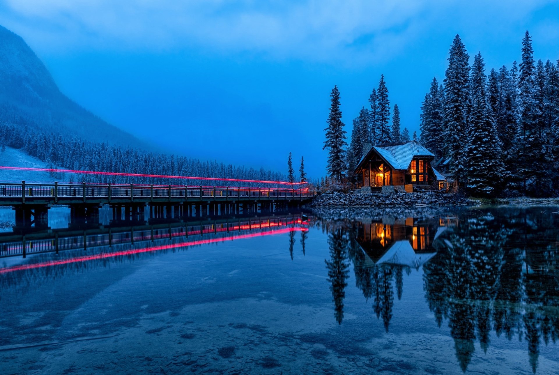 Winter Reflections at Lake Emerald, Canada – Stunning HD Landscape