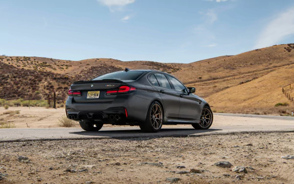 BMW M5 CS in 4K Ultra HD – Dynamic Power Unleashed