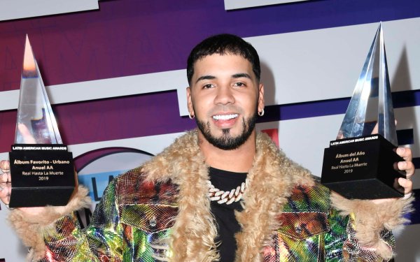 Anuel AA - Desktop Wallpapers, Phone Wallpaper, PFP, Gifs, and More!