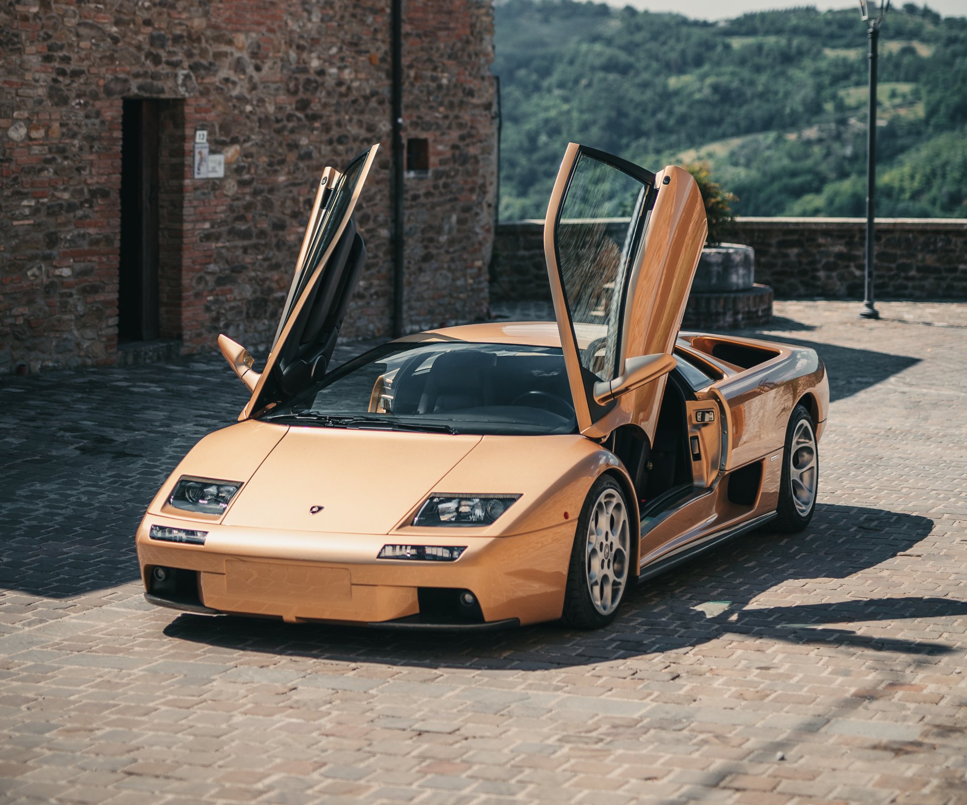 Download Vehicle Lamborghini Diablo 4k Ultra HD Wallpaper