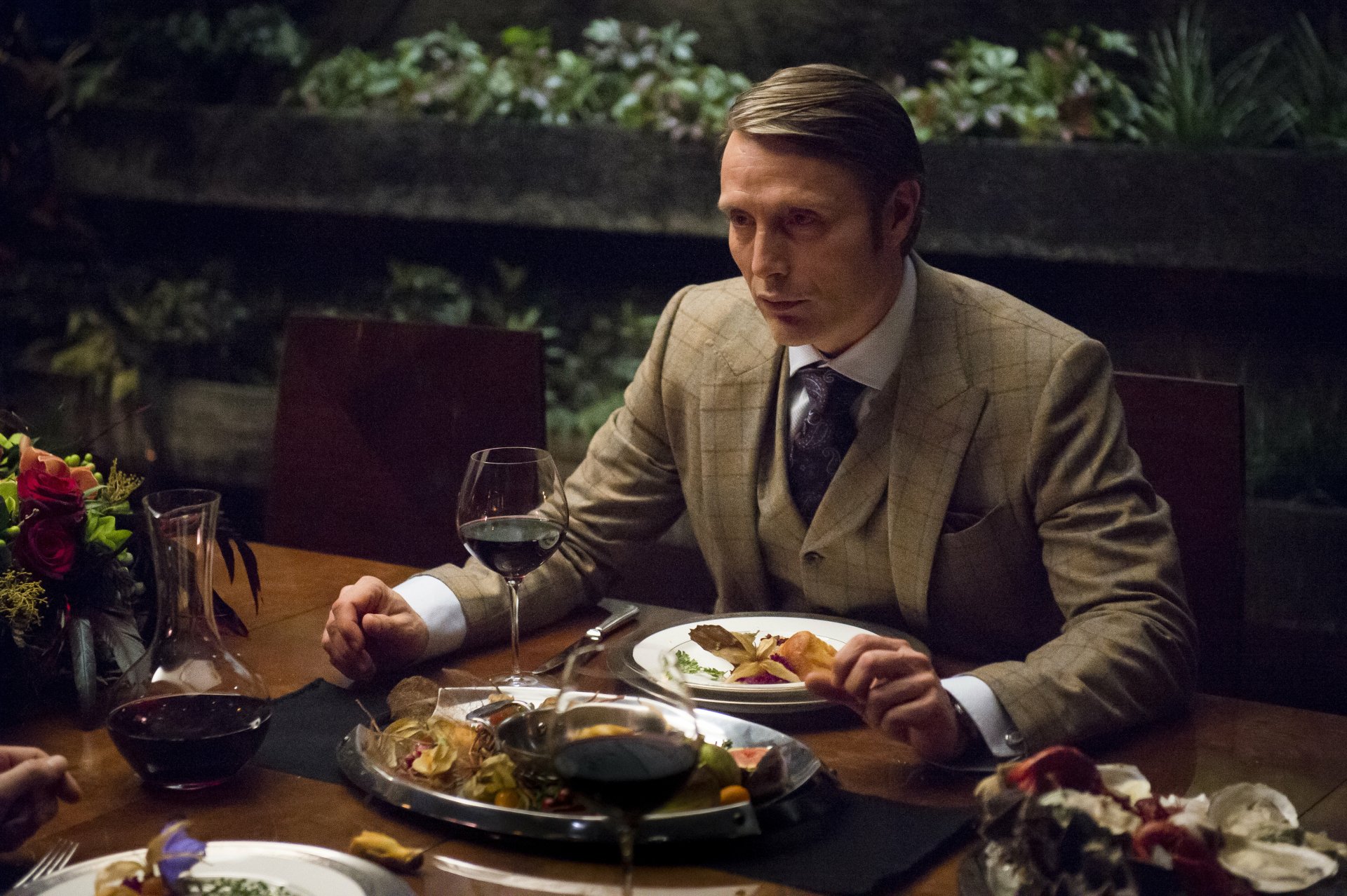 Download Hannibal Lecter Mads Mikkelsen TV Show Hannibal 4k Ultra HD Wallpaper