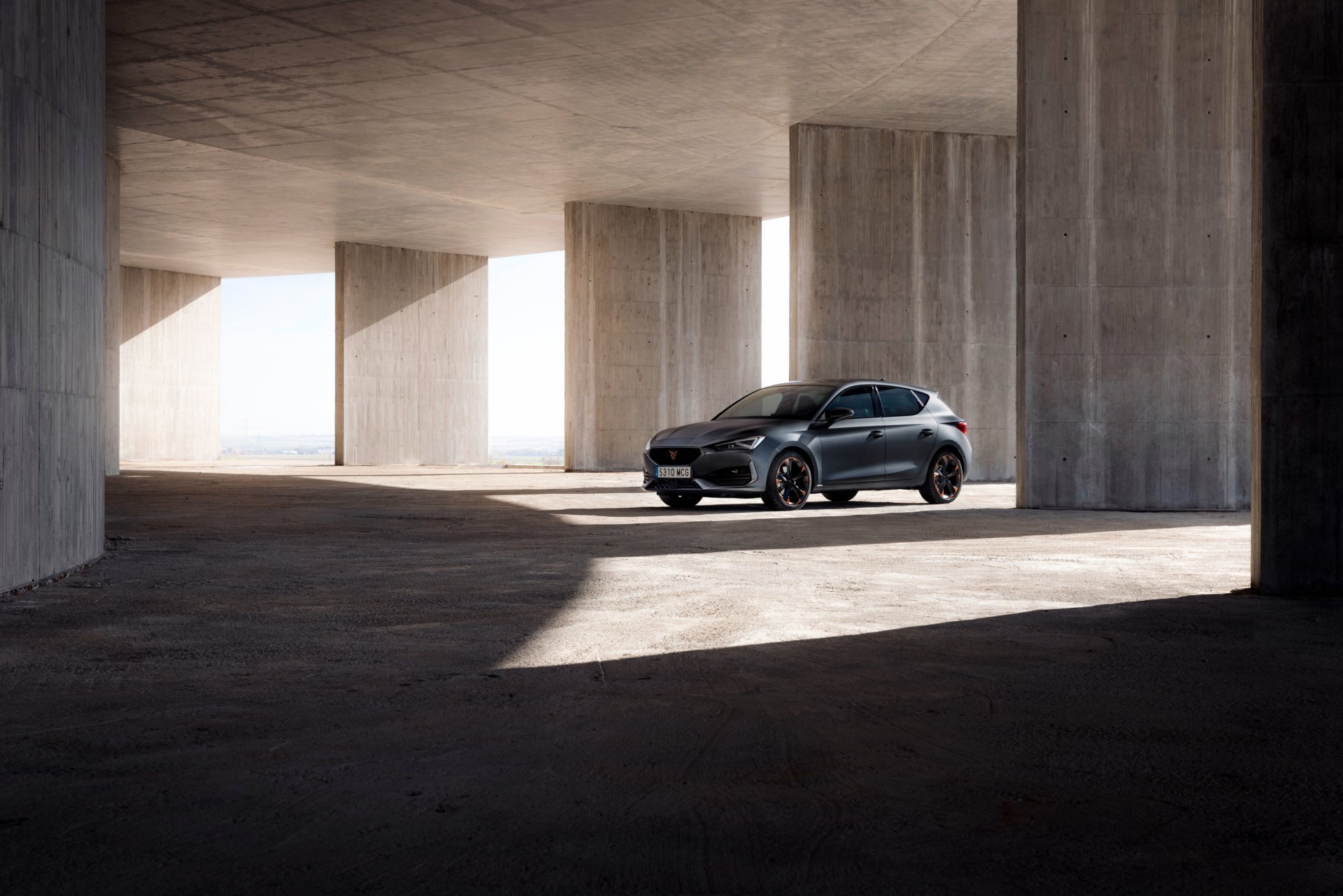 Download Vehicle Cupra León ETSI 4k Ultra HD Wallpaper