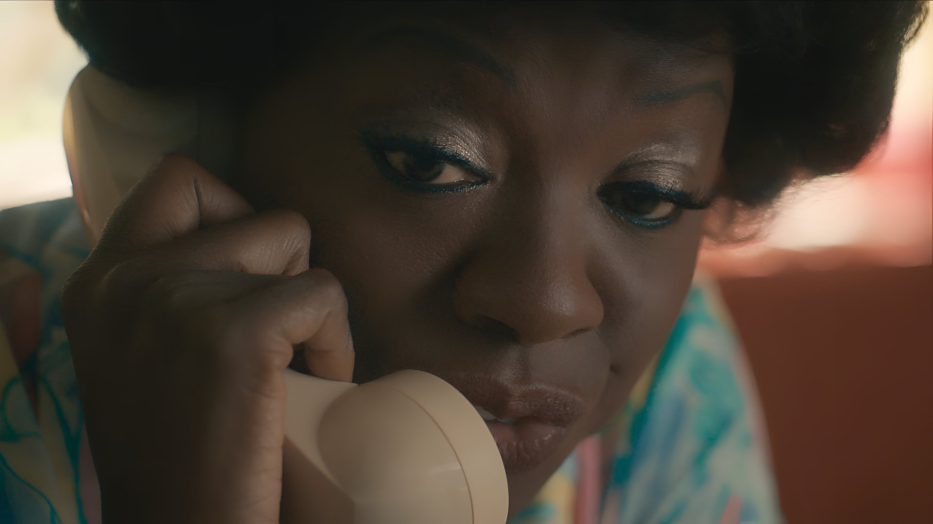 Retro Aesthetic Woman on Phone Wallpaper