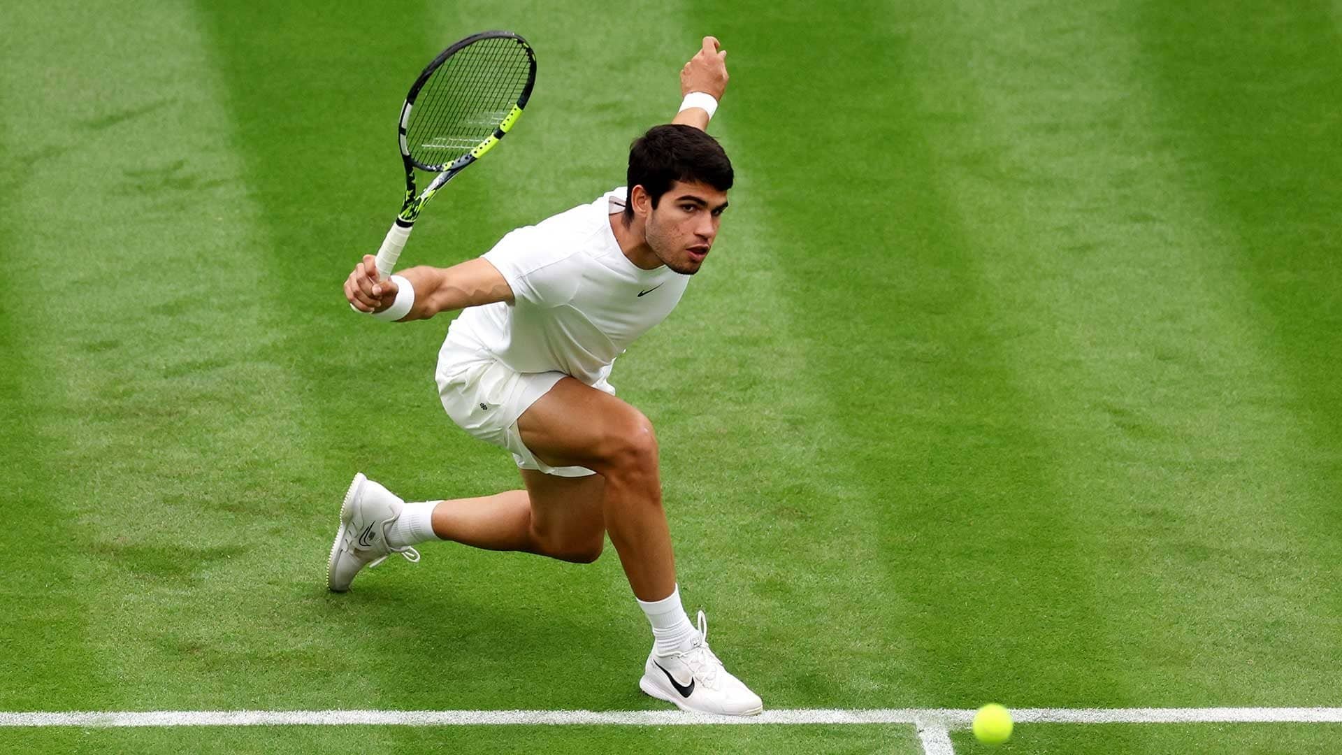 Dynamic Tennis Action at Wimbledon 2023 - HD Wallpaper