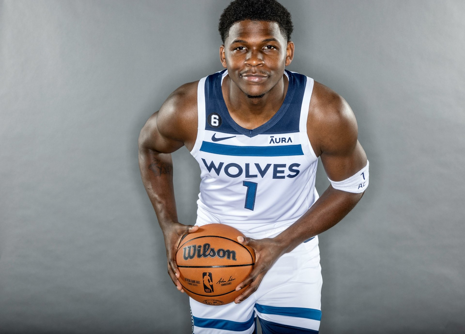 Anthony Edwards: Timberwolves Star in 4K Ultra HD