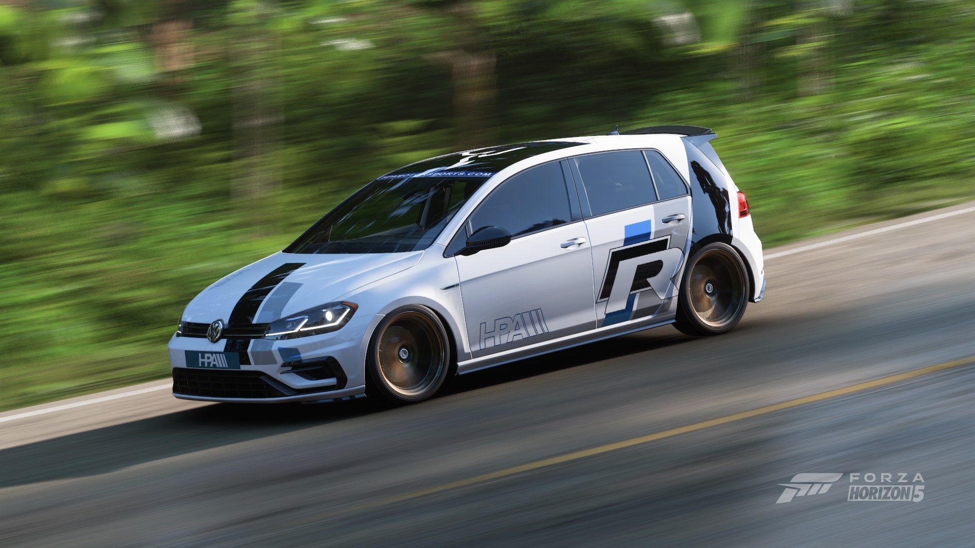 Forza Horizon 5 Volkswagen Golf R 2021 by BlackFORCE