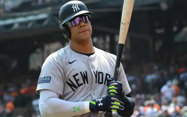 [10+] New York Yankees Wallpapers