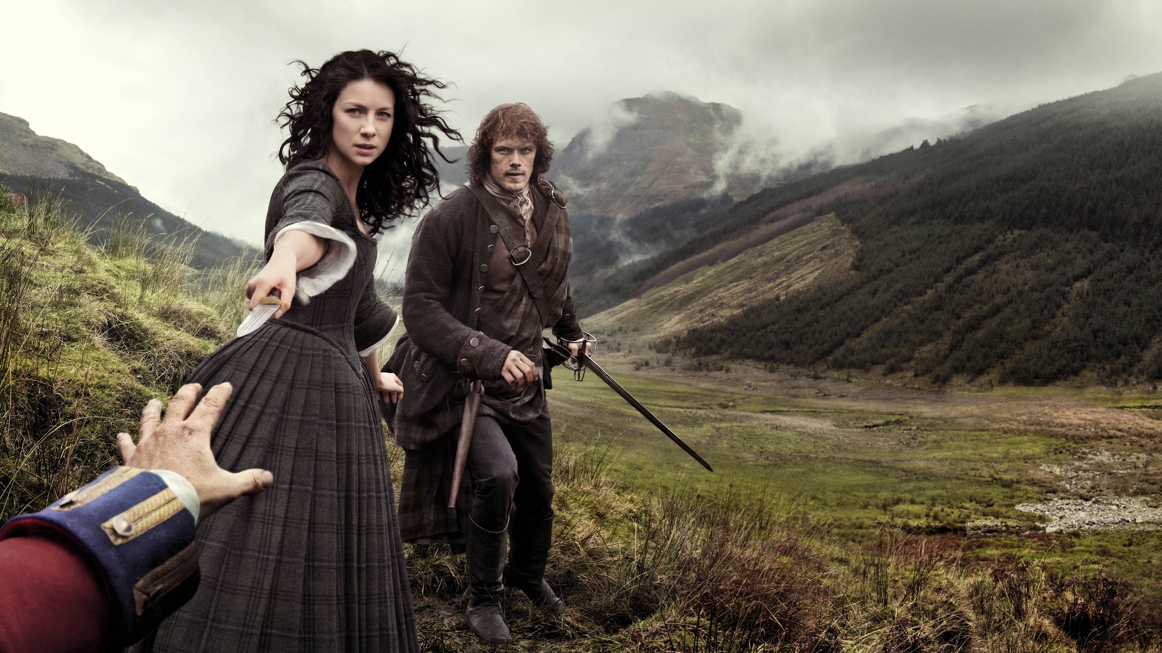 Outlander 4K Ultra HD Wallpaper – Epic Highland Adventure