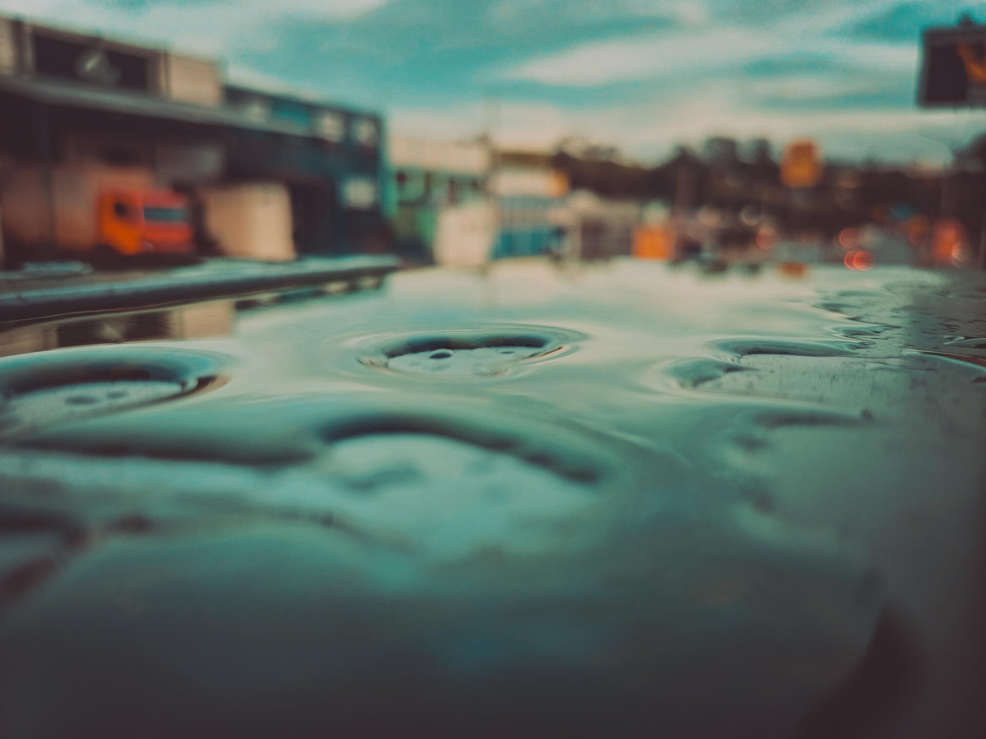 Image of a rainwater puddle by Hermano006