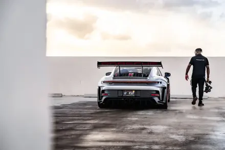 Porsche GT3 RS - Desktop Wallpapers, Phone Wallpaper, PFP, Gifs, and More!