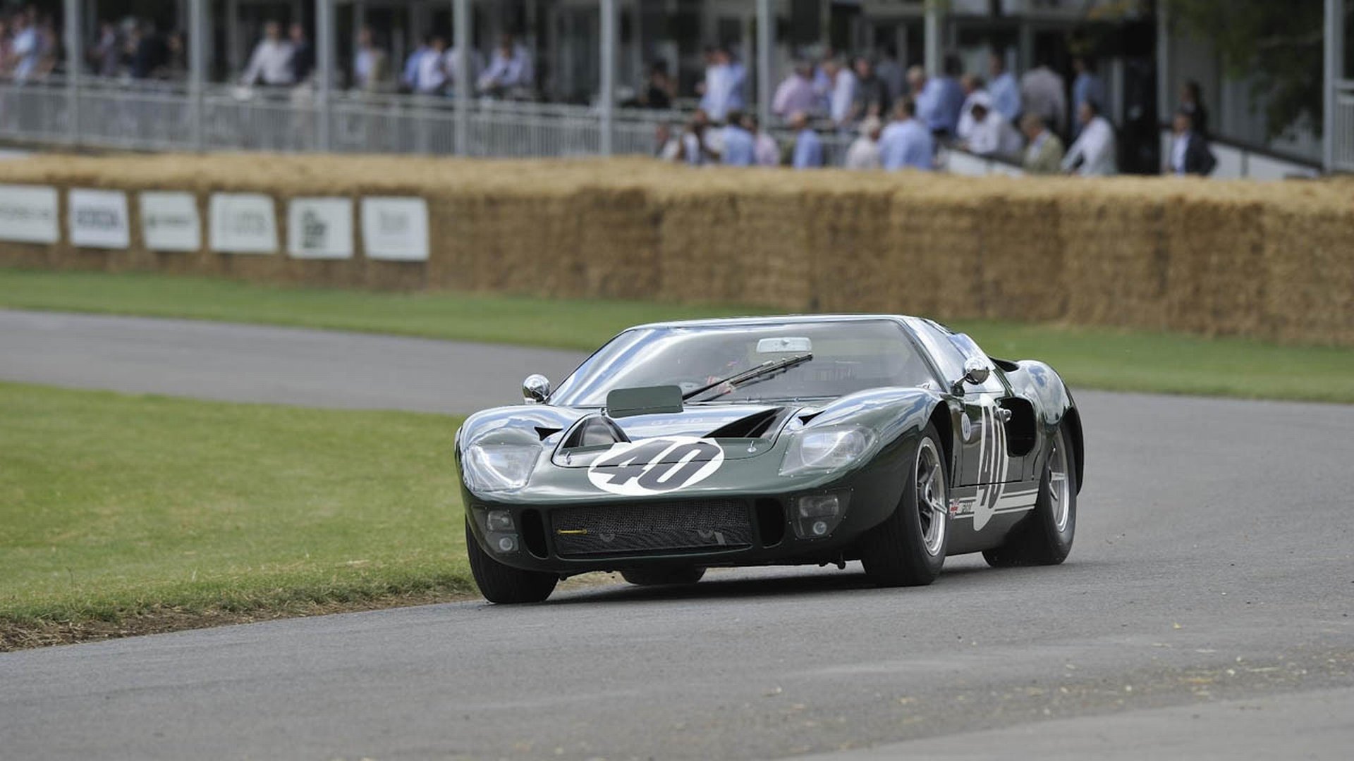 Download Vehicle Ford GT40 Mk I HD Wallpaper