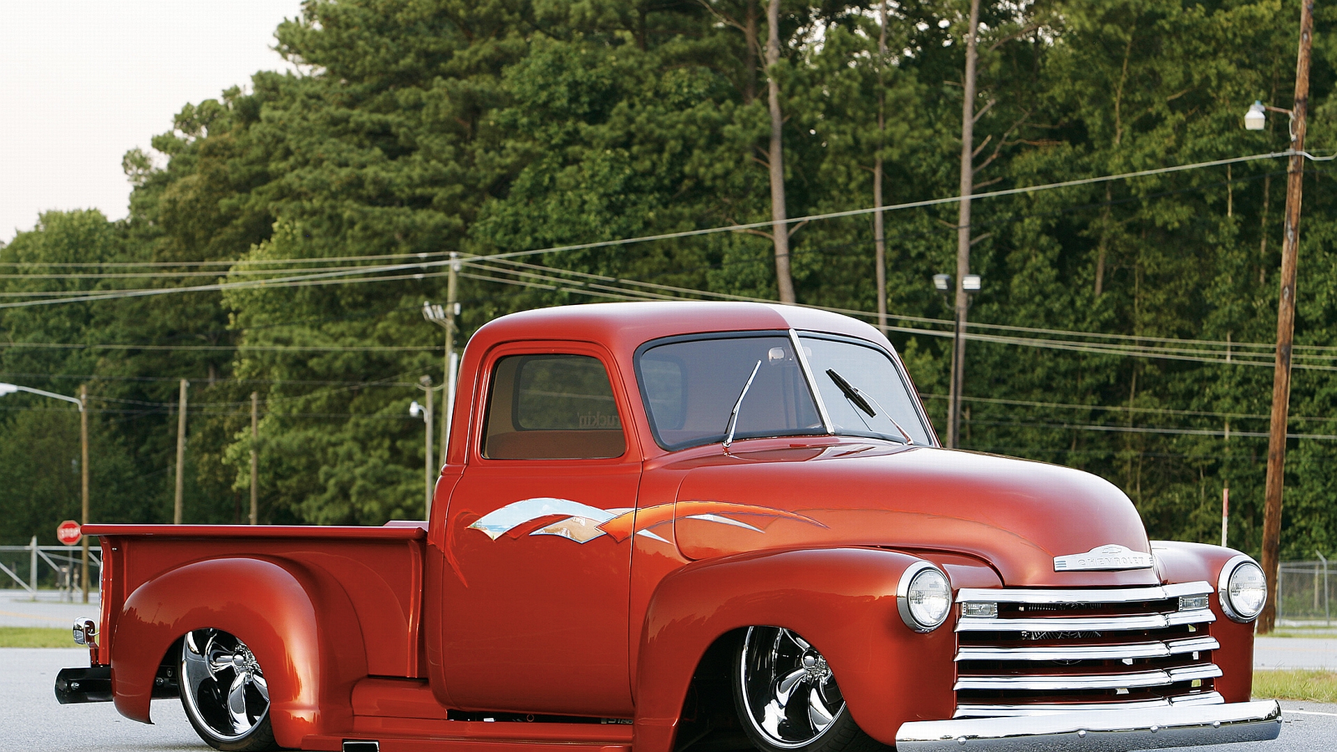 Classic Chevrolet Truck HD Wallpaper – Vintage Beauty on Wheels