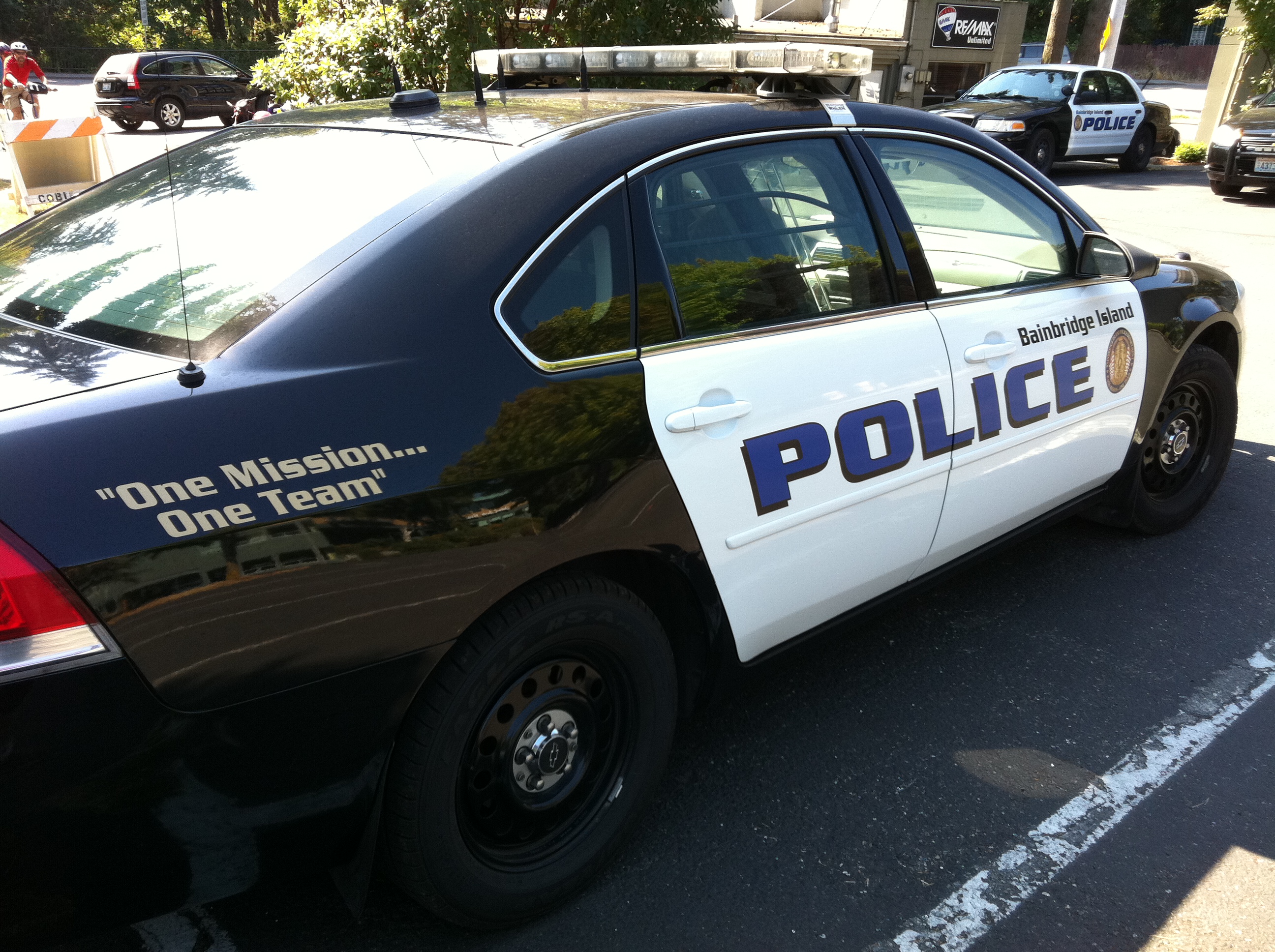 Download Vehicle Police HD Wallpaper