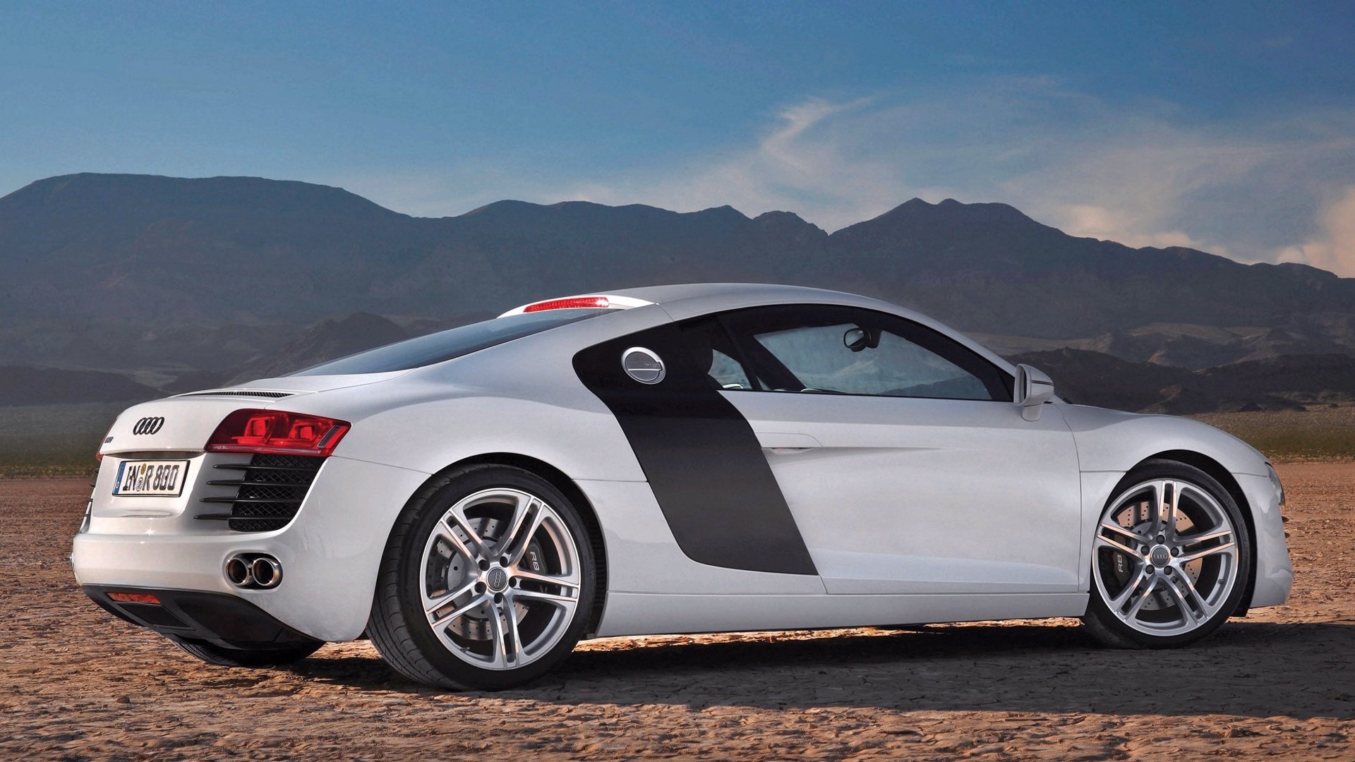 Download Vehicle Audi HD Wallpaper | 1920x1080 | Wallpaper Abyss