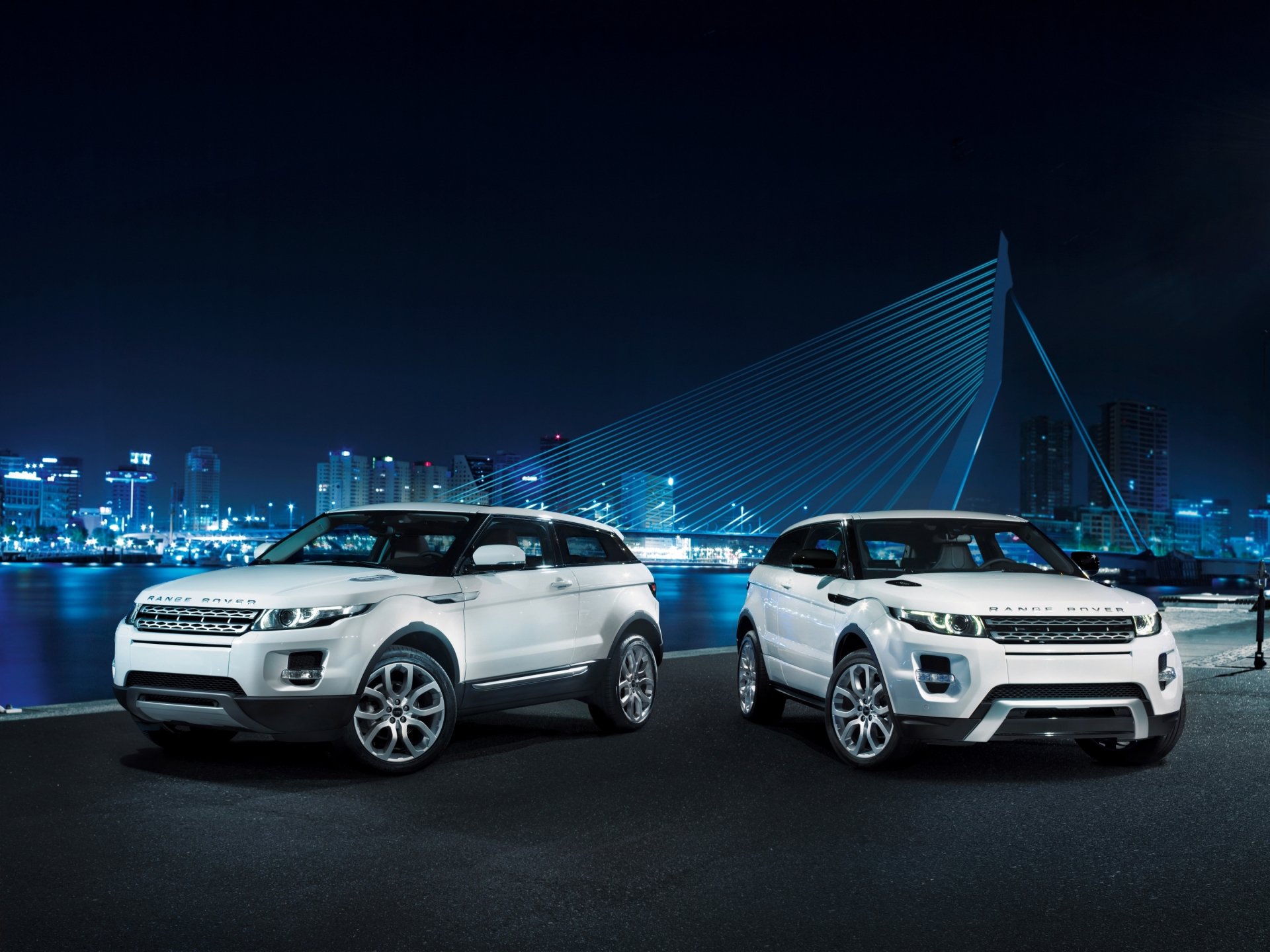 Download Vehicle Range Rover HD Wallpaper | 3000x2250 | Wallpaper Abyss