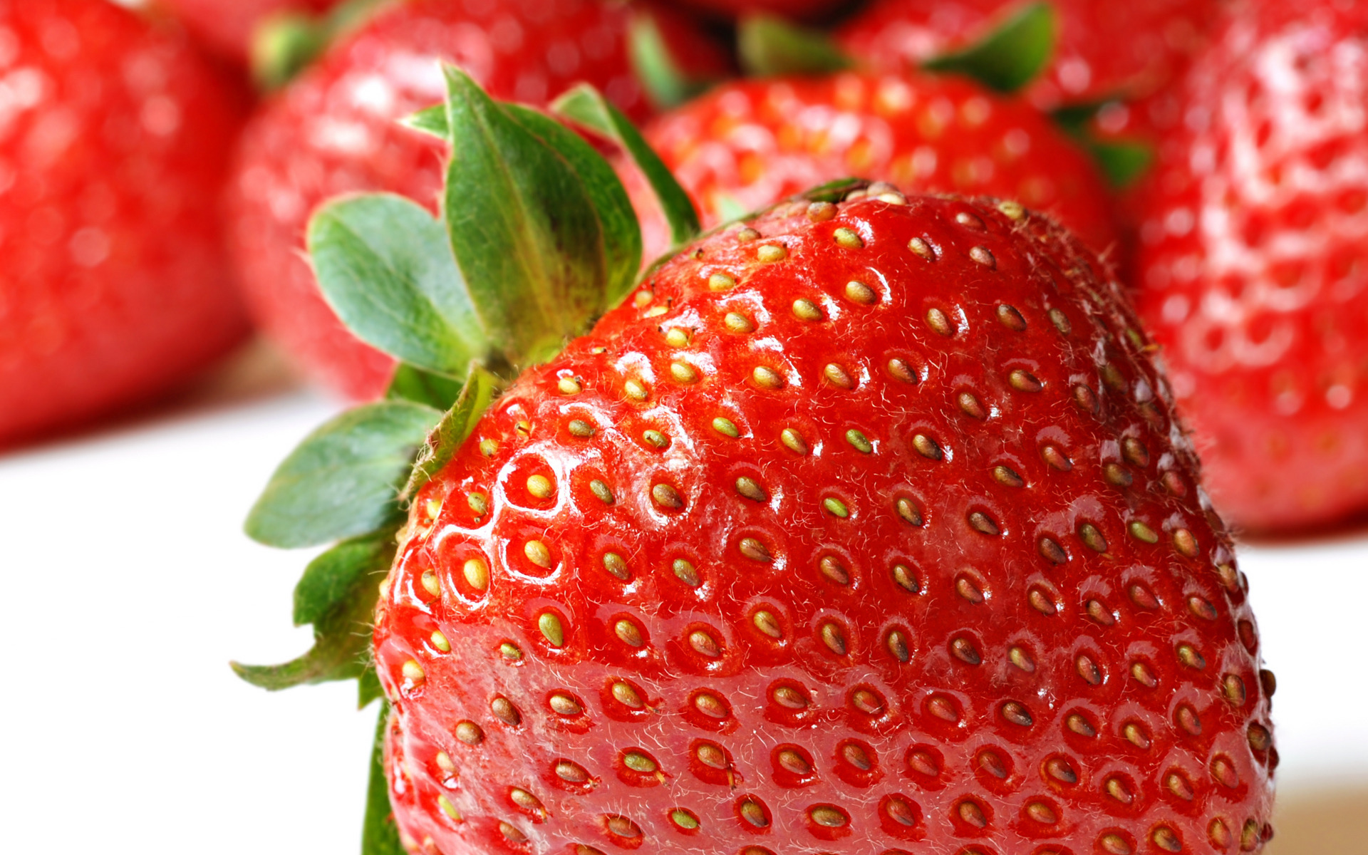 Download Food Strawberry HD Wallpaper