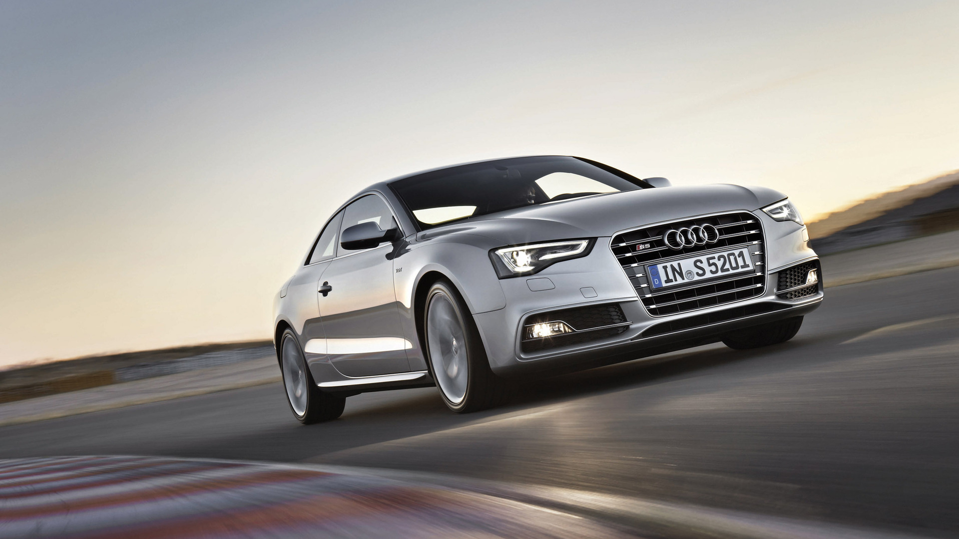Download Vehicle Audi HD Wallpaper