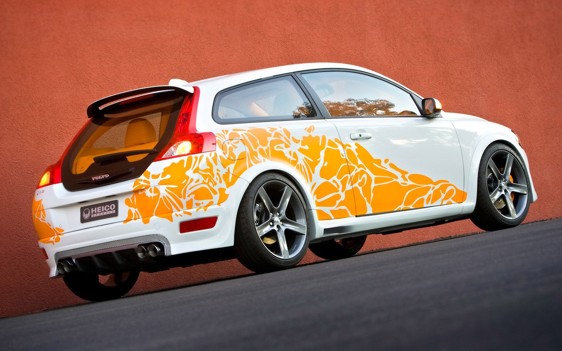 Download Vehicle Volvo HD Wallpaper