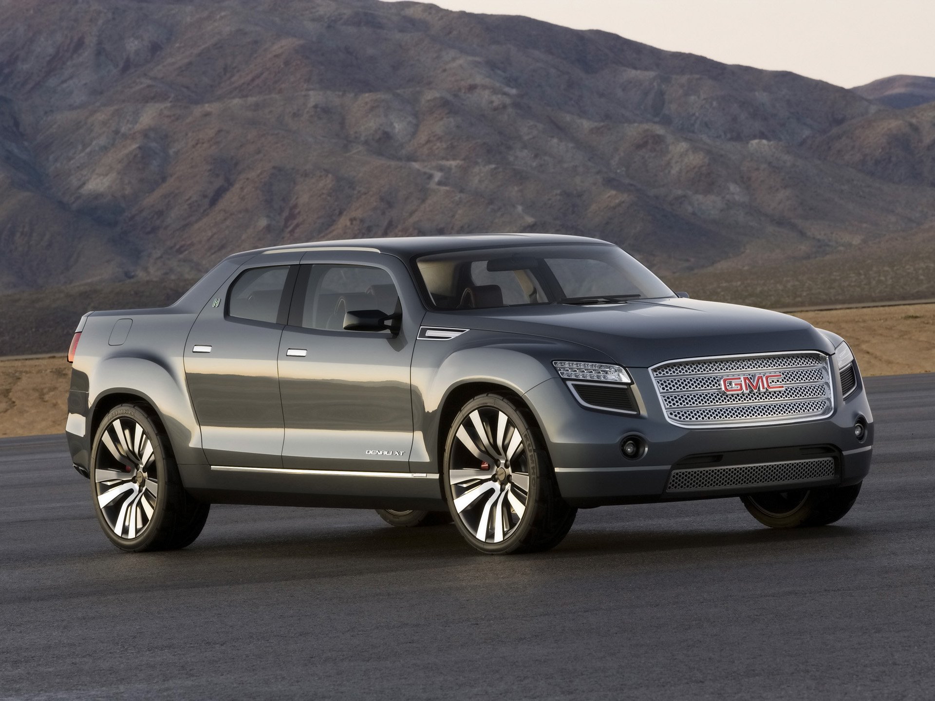 Download Vehicle GMC HD Wallpaper
