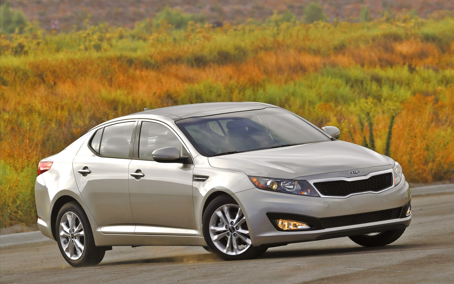 Download Vehicle Kia HD Wallpaper