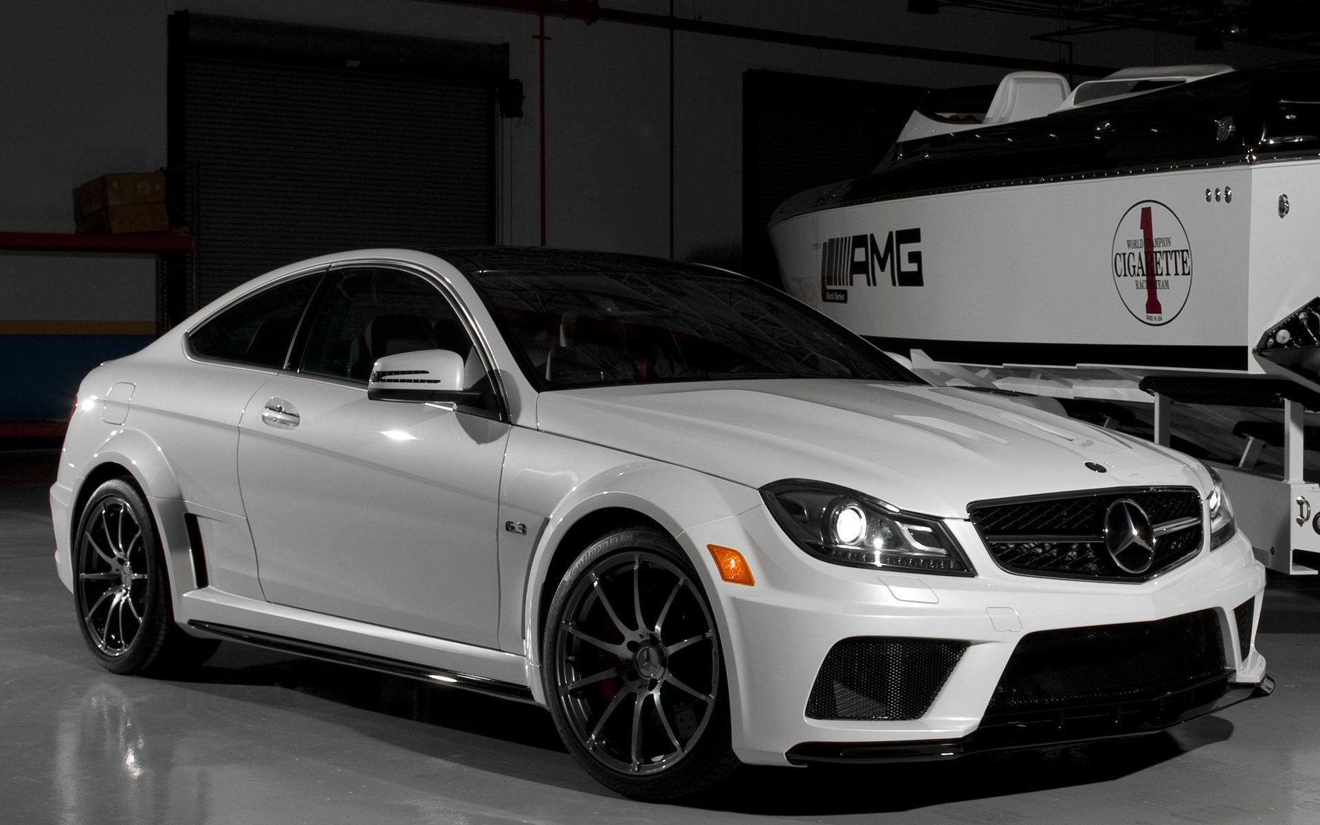 Sleek Mercedes AMG Coupe — HD Wallpaper | 1920x1200 | Wallpaper Abyss