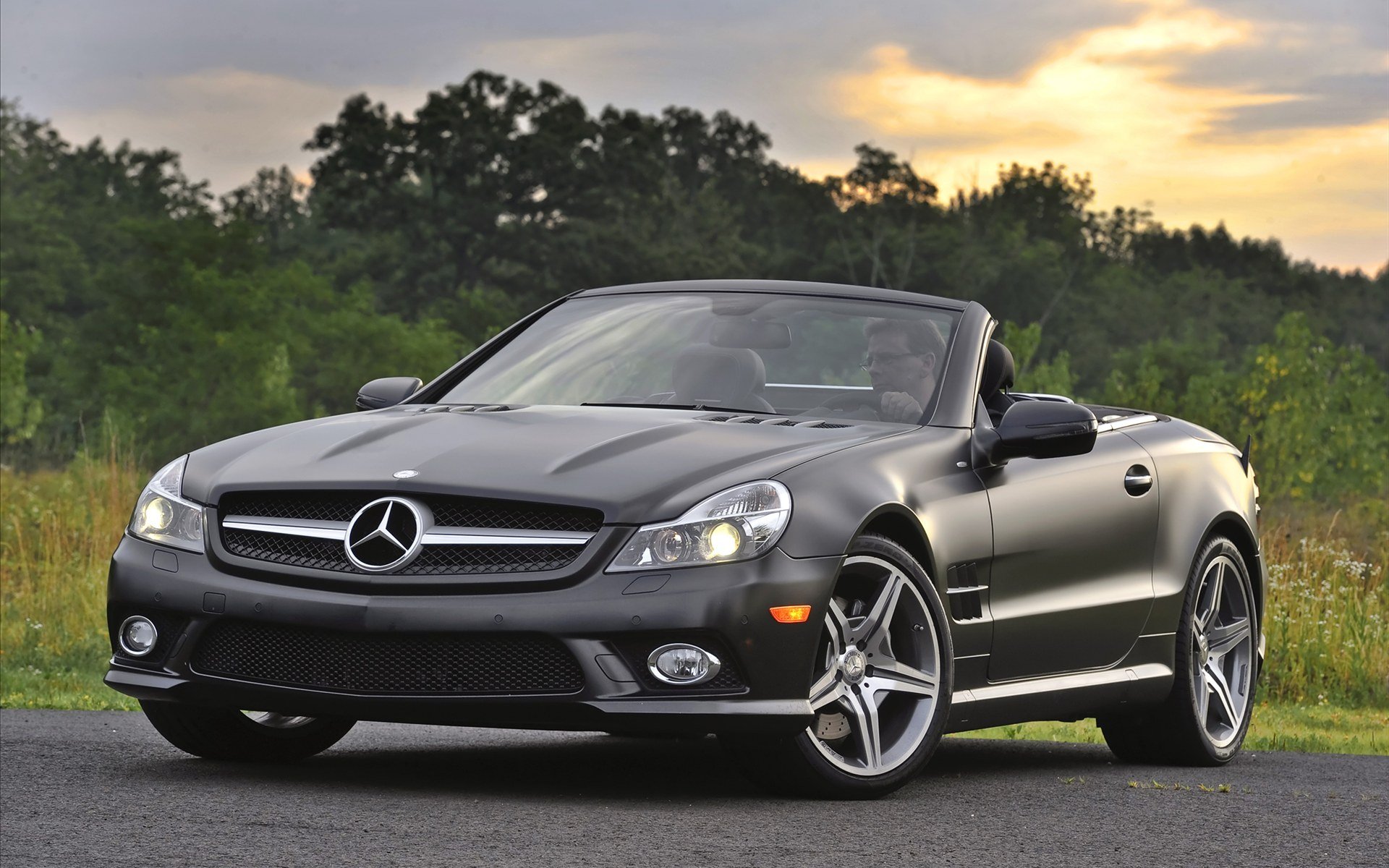 Download Vehicle Mercedes HD Wallpaper